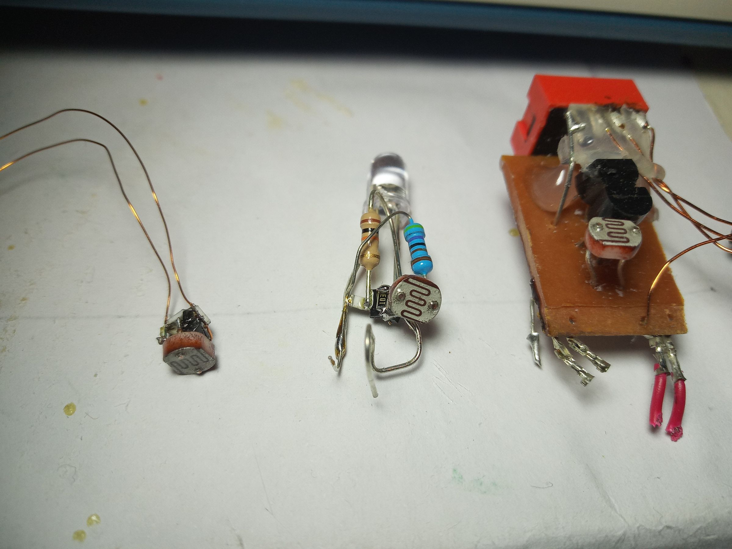 Miniature Electronics How Small Can You Go ? : 6 Steps - Instructables