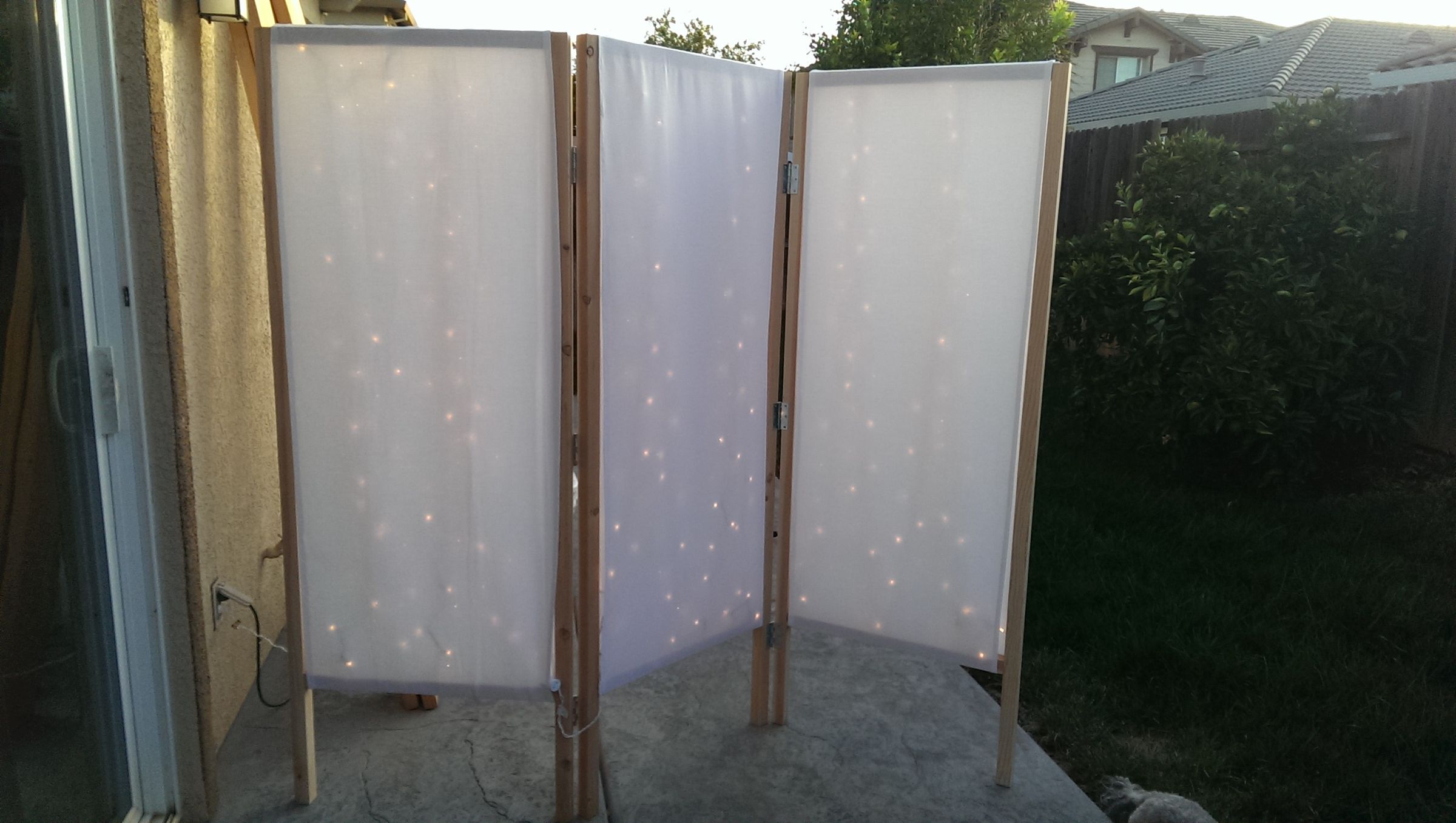 Lighted Room Divider/Privacy Screen : 7 Steps (with Pictures ...