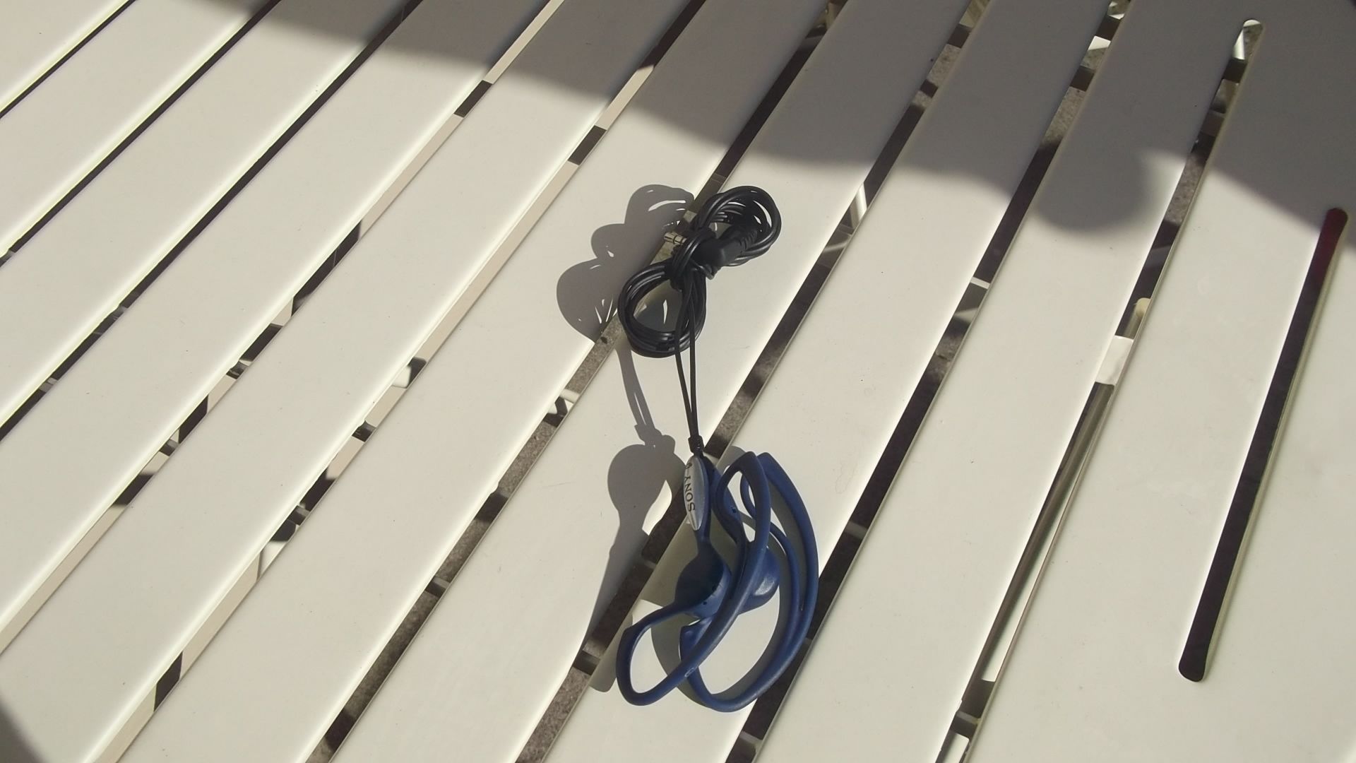 Easiest and Fastest Way to Have Untangled Headphones! - Instructables