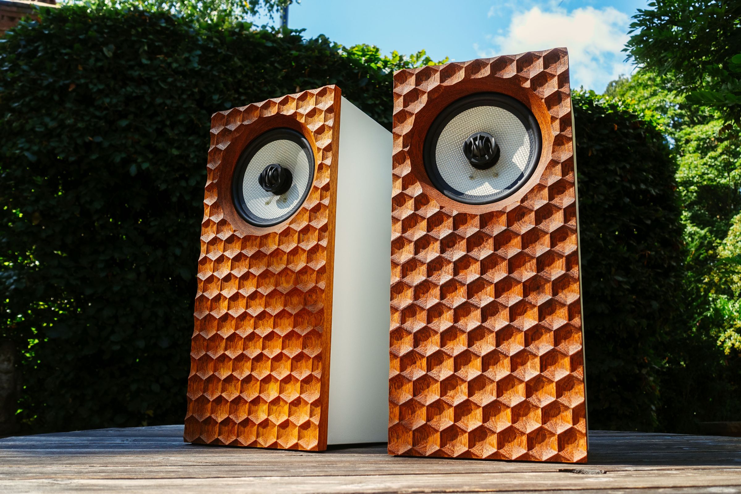 3D Hexagonal Dimple Hifi Speakers | CNC Front Baffle : 11 Steps (with ...