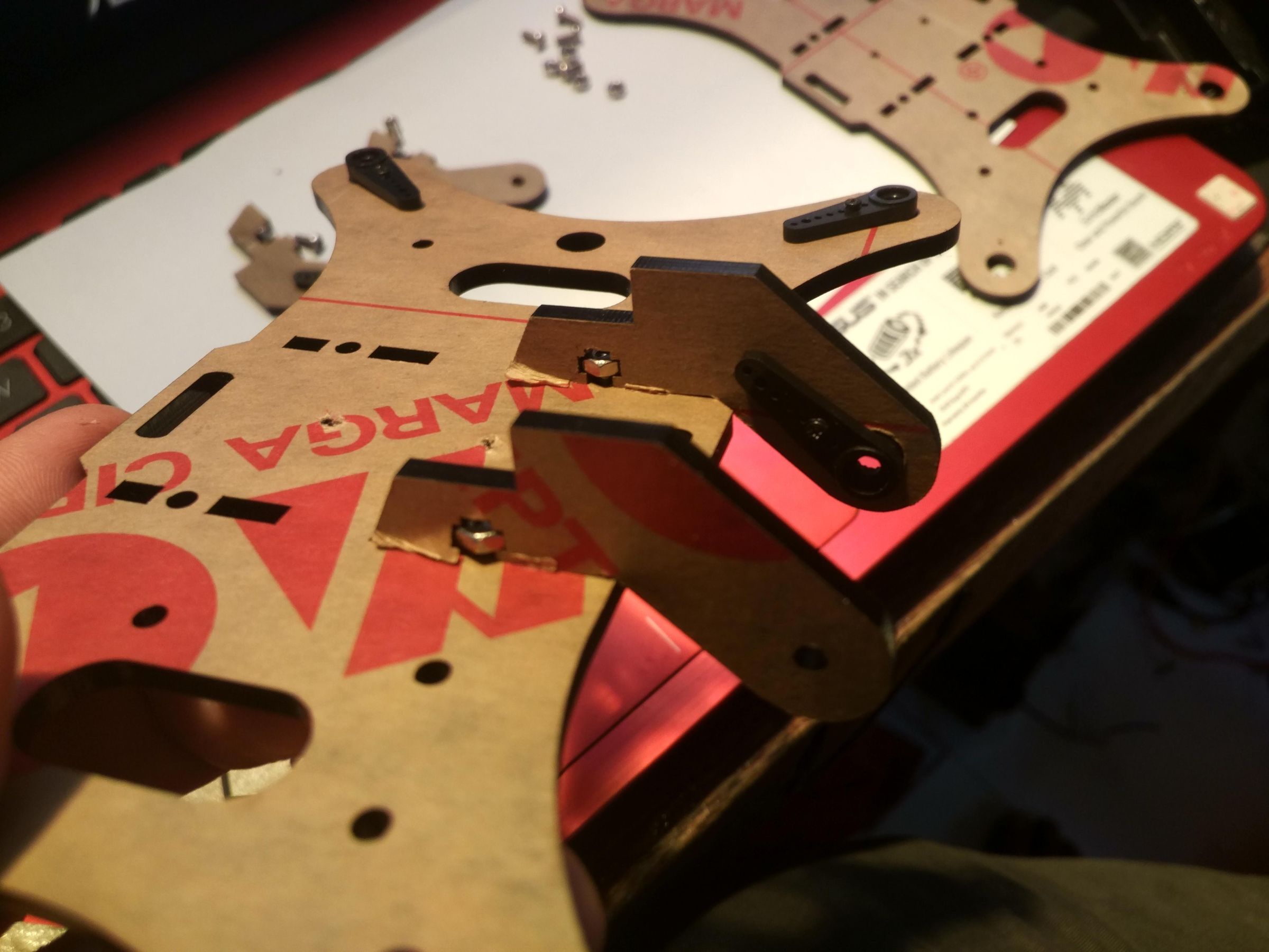 Simple HexaBot With IR Remote TV or MP3 : 6 Steps (with Pictures ...