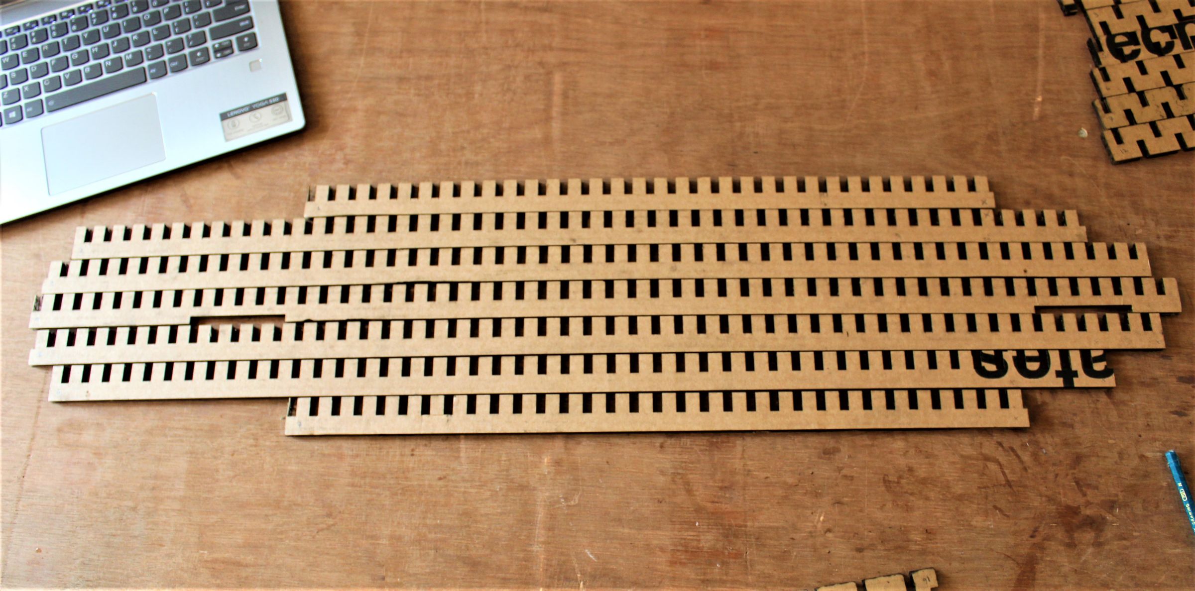 Quarter Iso-grid Cardboard Longboard : 15 Steps (with Pictures ...