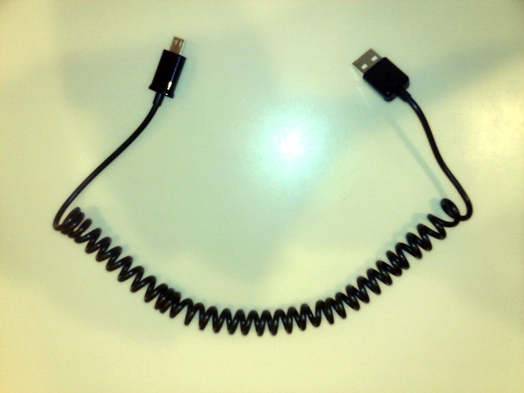 Coiling a USB Power Cord : 4 Steps (with Pictures) - Instructables