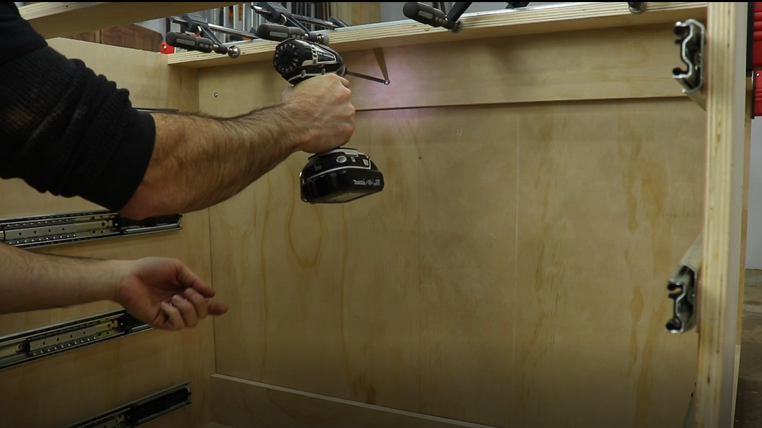 T-Track Assembly Table/Outfeed Table : 23 Steps - Instructables