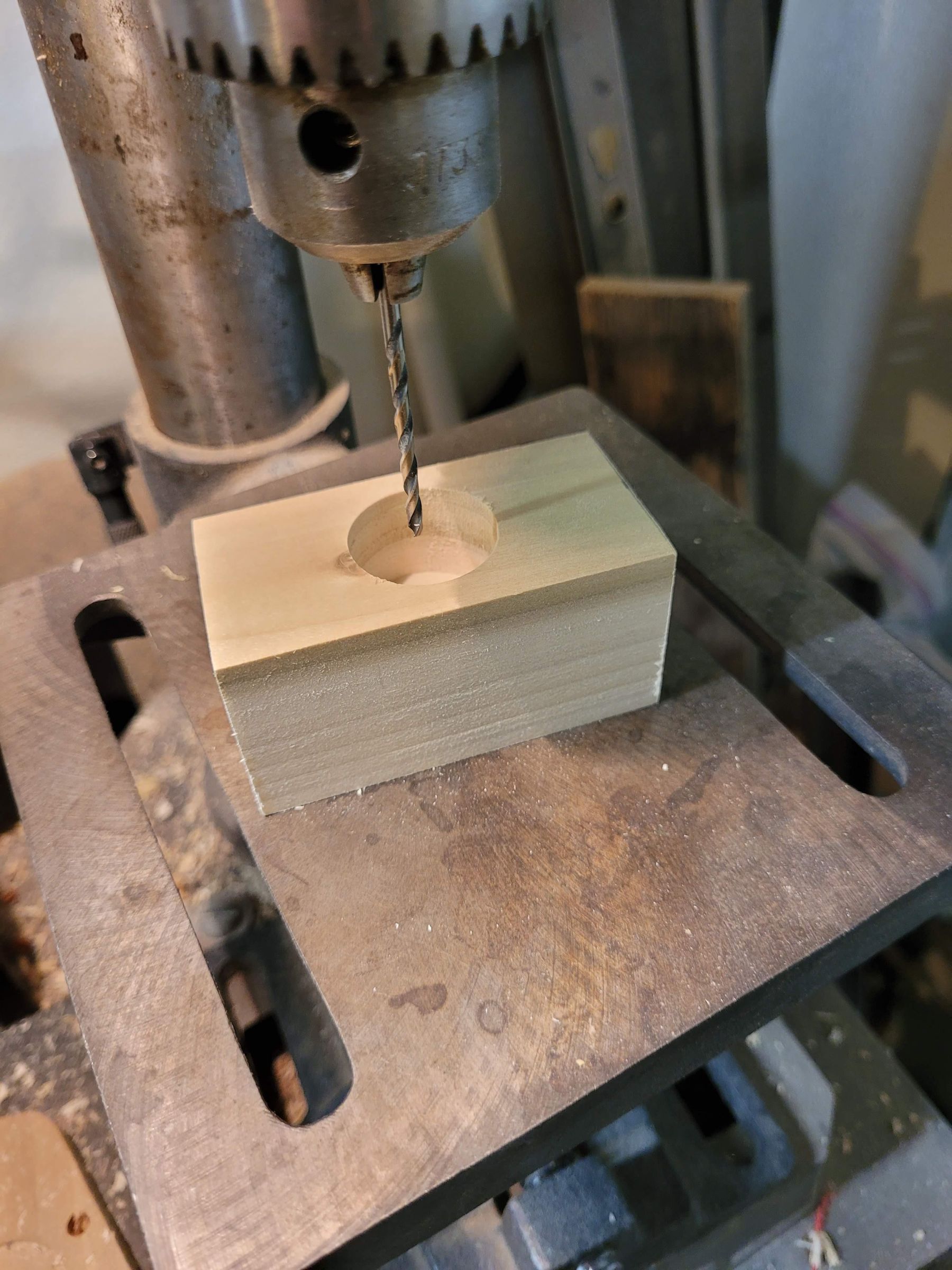 Tools for Center Drilling Dowels : 5 Steps (with Pictures) - Instructables