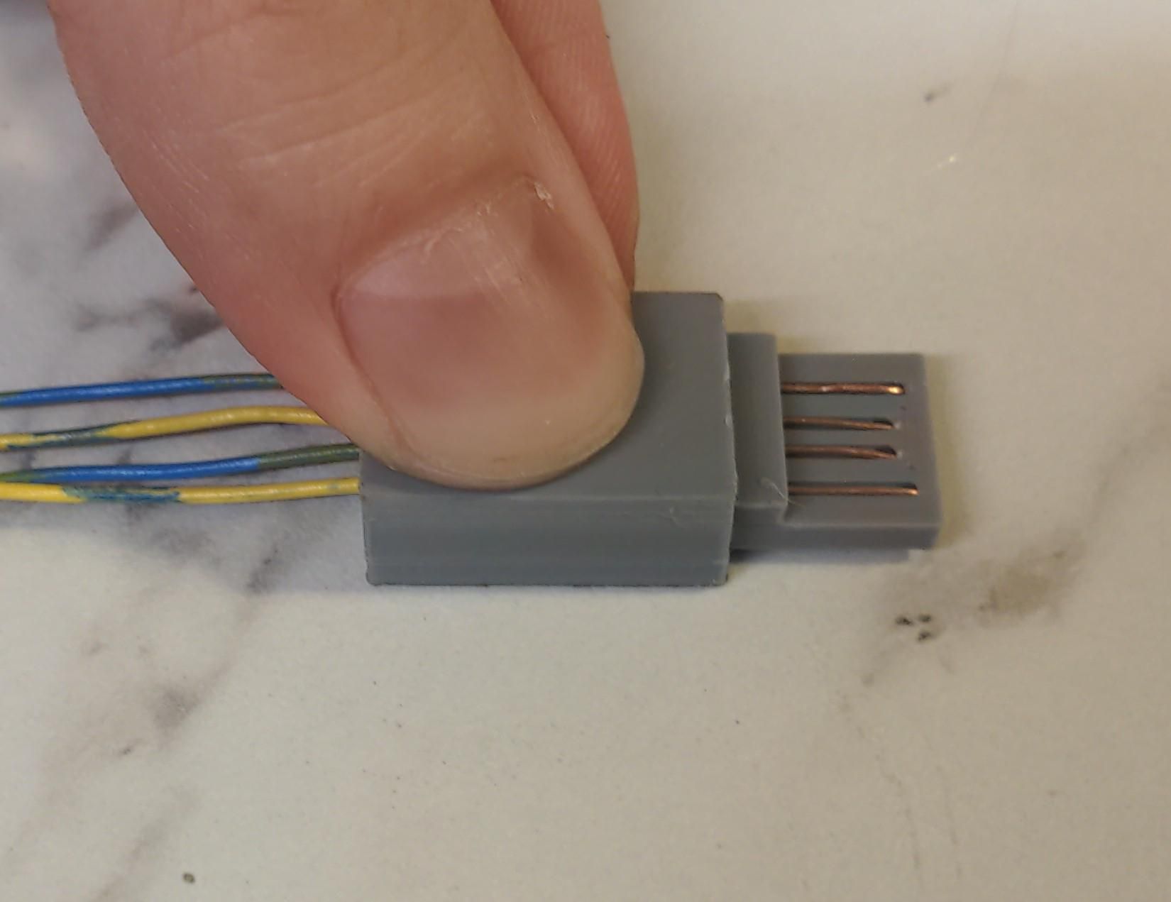 Minimalist USB Connector - No Special Hardware Required : 5 Steps ...