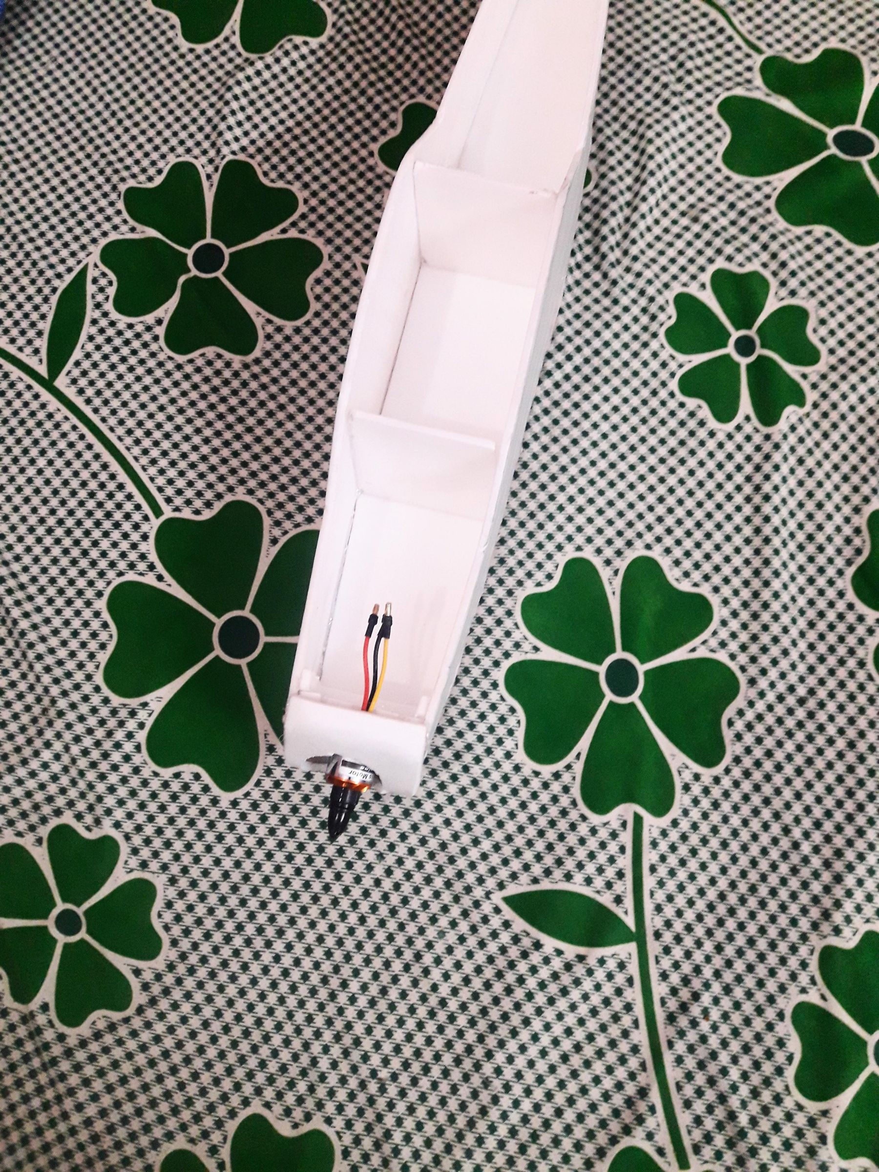 How to Make a RC Trainer Airplane : 9 Steps (with Pictures) - Instructables