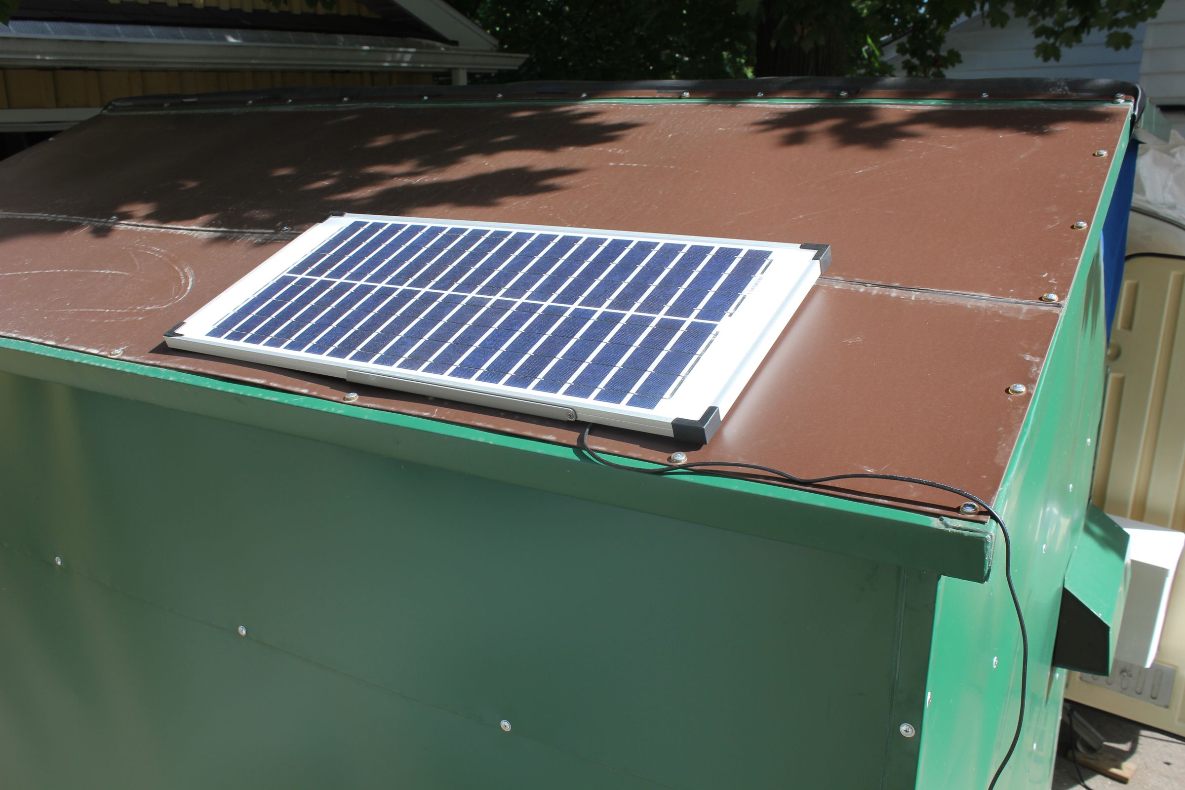 Tiny Dumpster House Trailer : 7 Steps (with Pictures) - Instructables