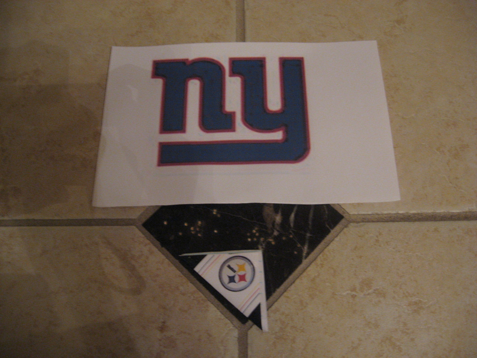 The Absolute Best Way to Play Paper Football : 10 Steps - Instructables