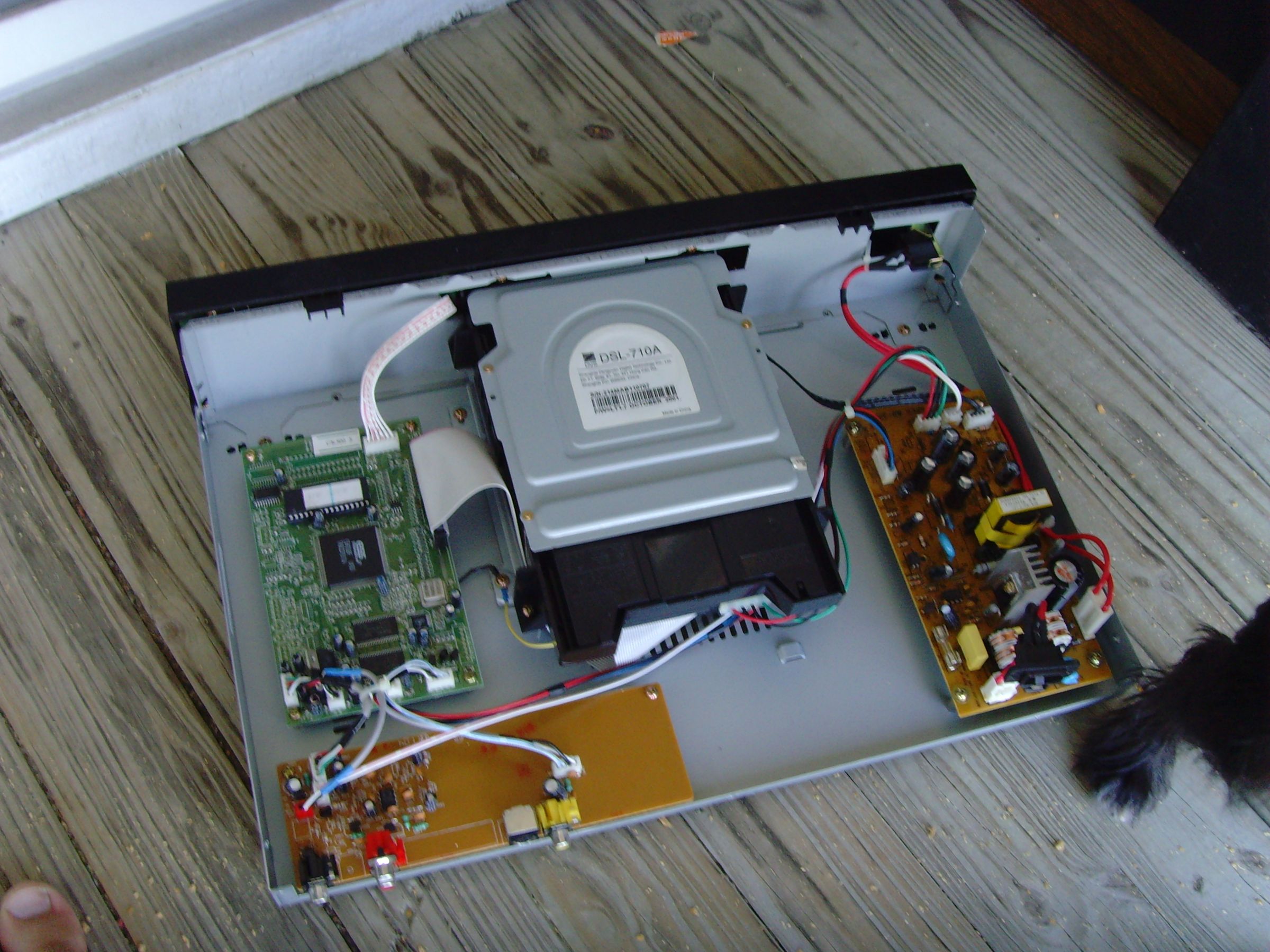 Speaker With Hidden DVD Shelves & DVD Player : 11 Steps (with Pictures ...