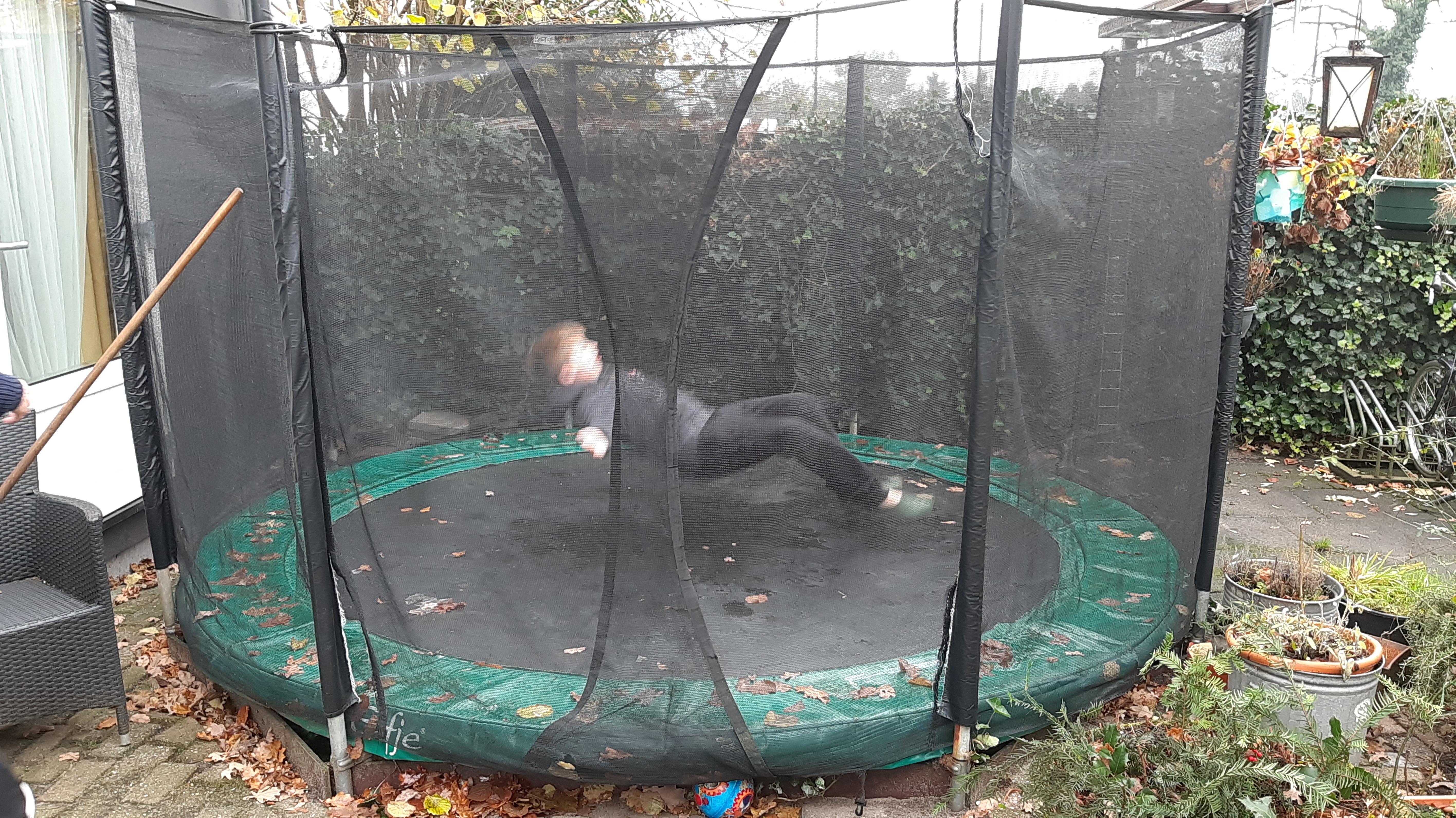 How to Do a Backflip : 7 Steps - Instructables