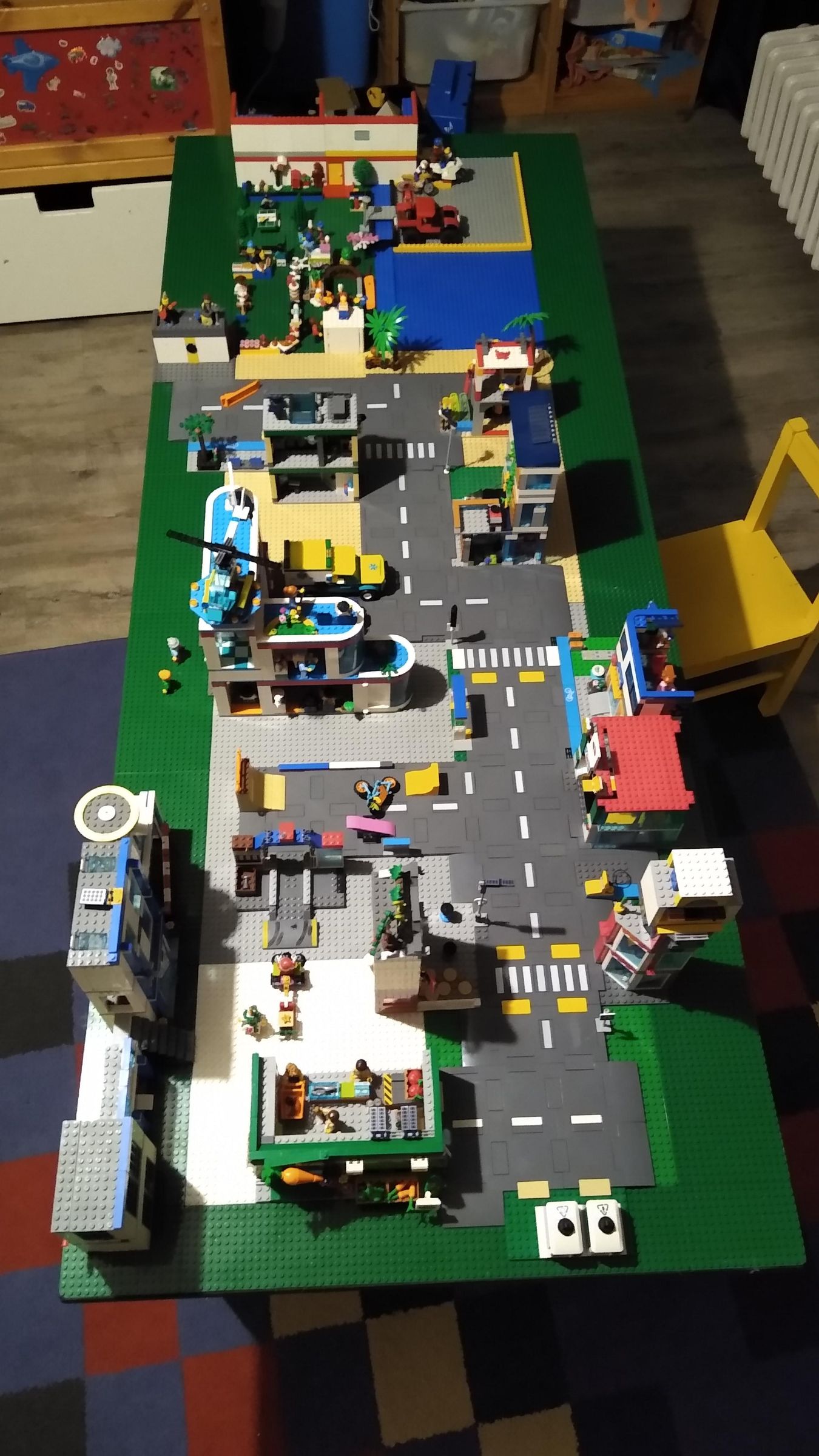 Lego Play Table (with Interchangeable Baseplates) - Updated : 7 Steps ...