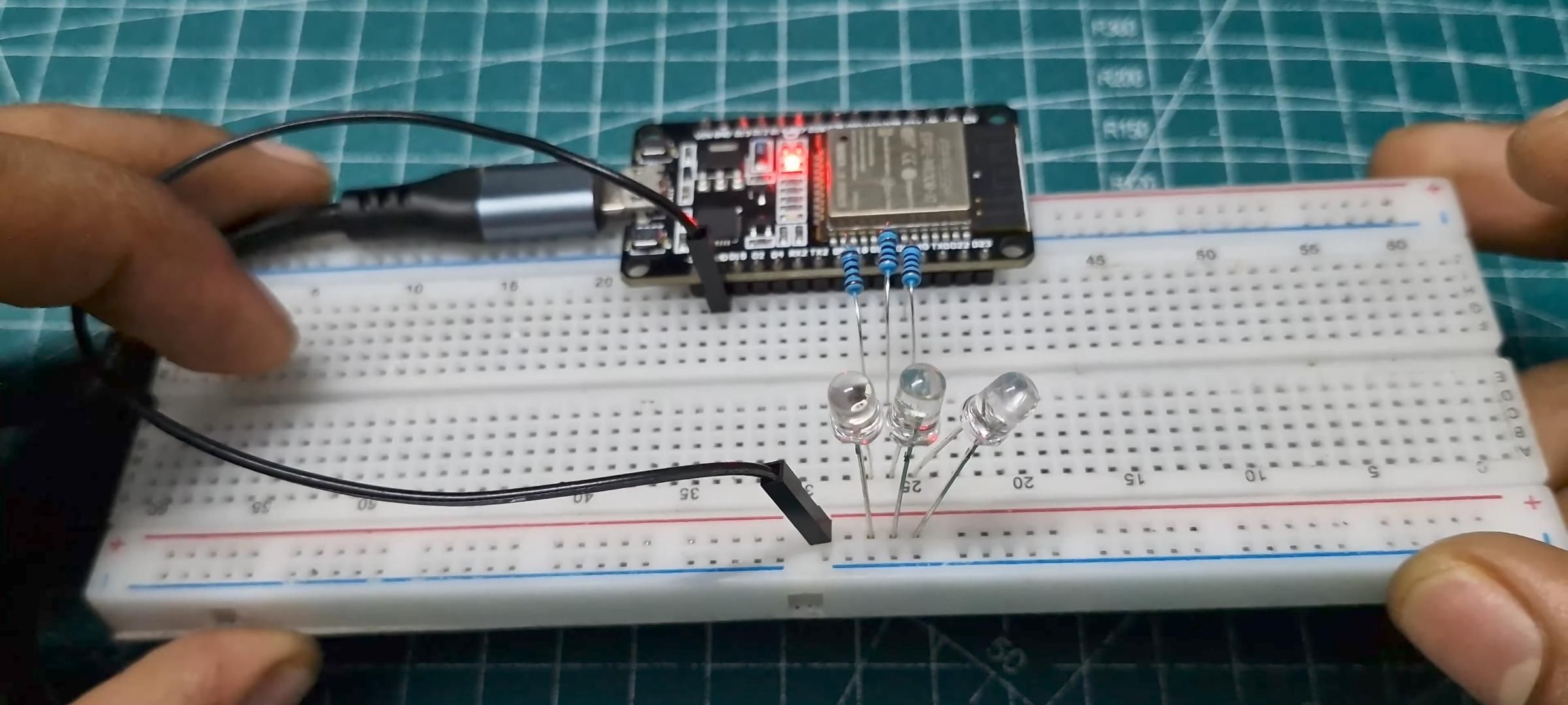 Configuring Digital Outputs With KME Smart: Step-by-Step Guide : 5 Steps - Instructables