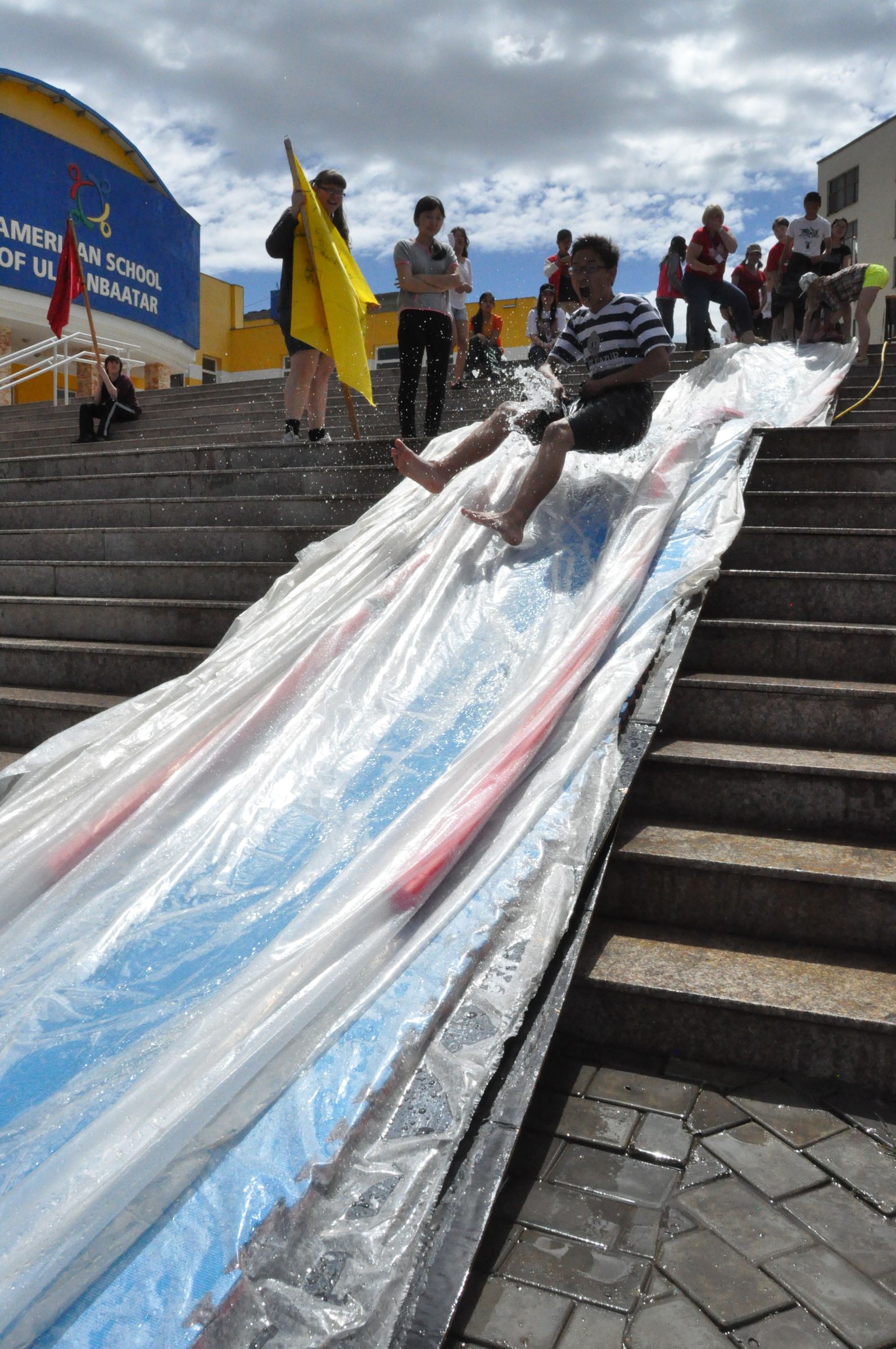 DIY Water Slide : 7 Steps (with Pictures) - Instructables