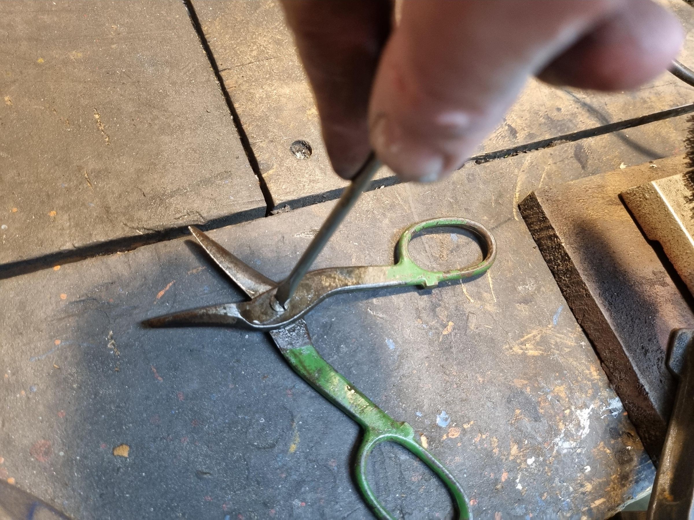 Vintage Tin Snips Restoration : 6 Steps (with Pictures) - Instructables