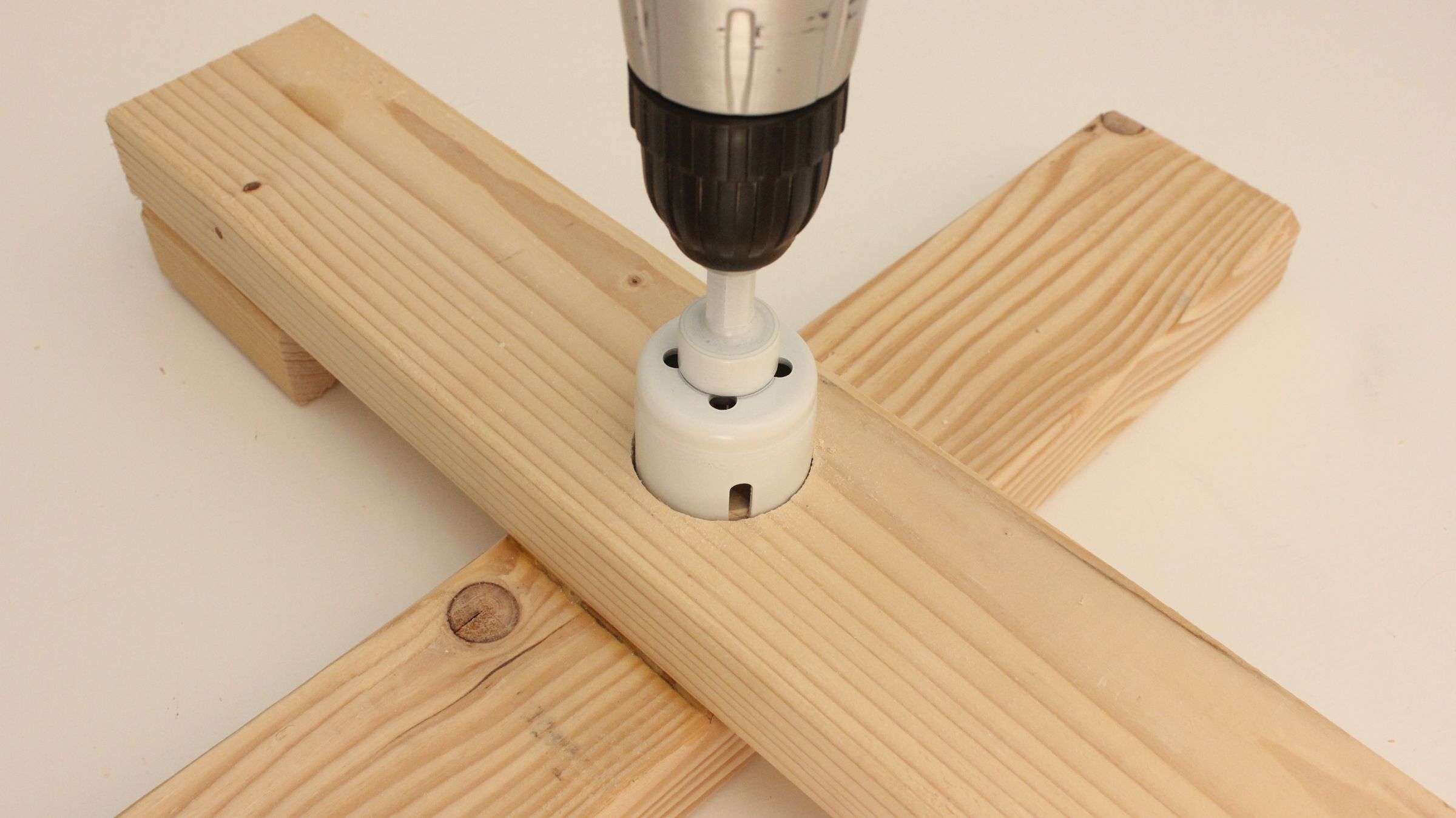 How to Make a Festivus Pole : 8 Steps (with Pictures) - Instructables