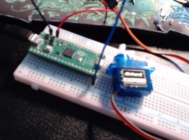 Servo With Raspberry Pi Pico 4 Steps Instructables 