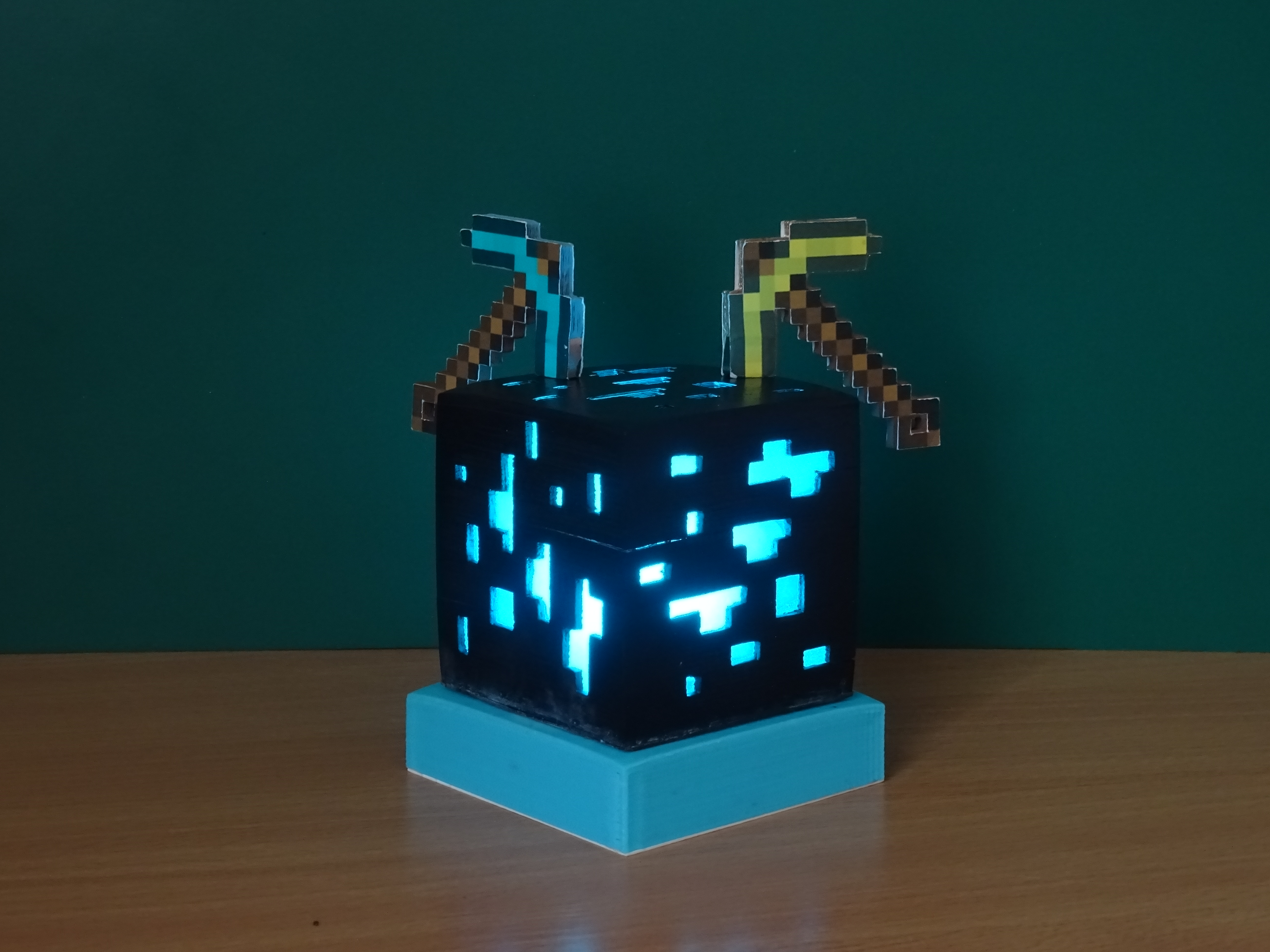 RGB Minecraft Ore Lamp : 5 Steps (with Pictures) - Instructables