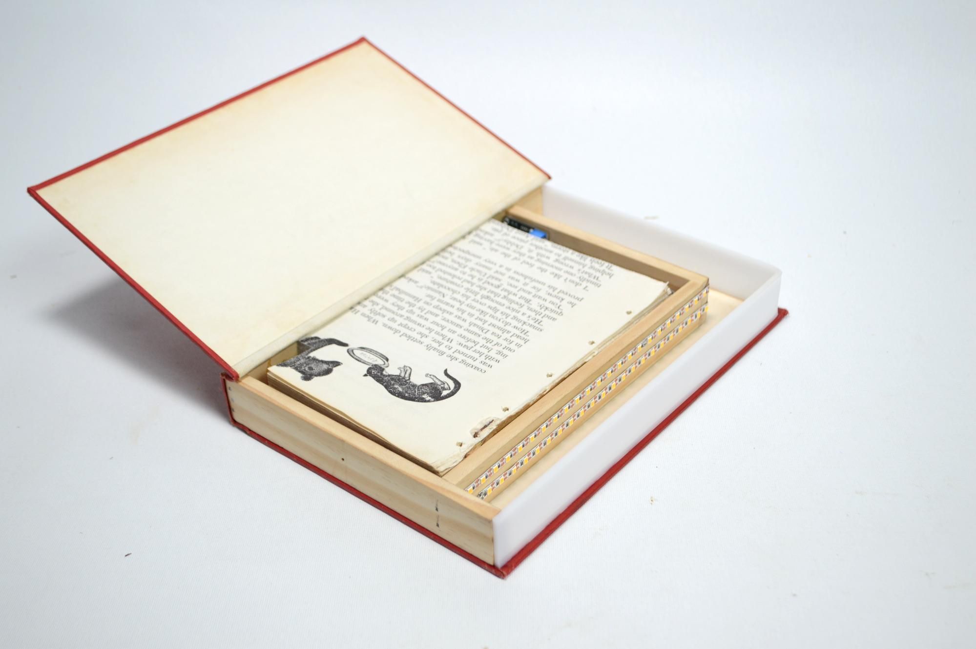 Book Light Inside a Book! : 11 Steps (with Pictures) - Instructables