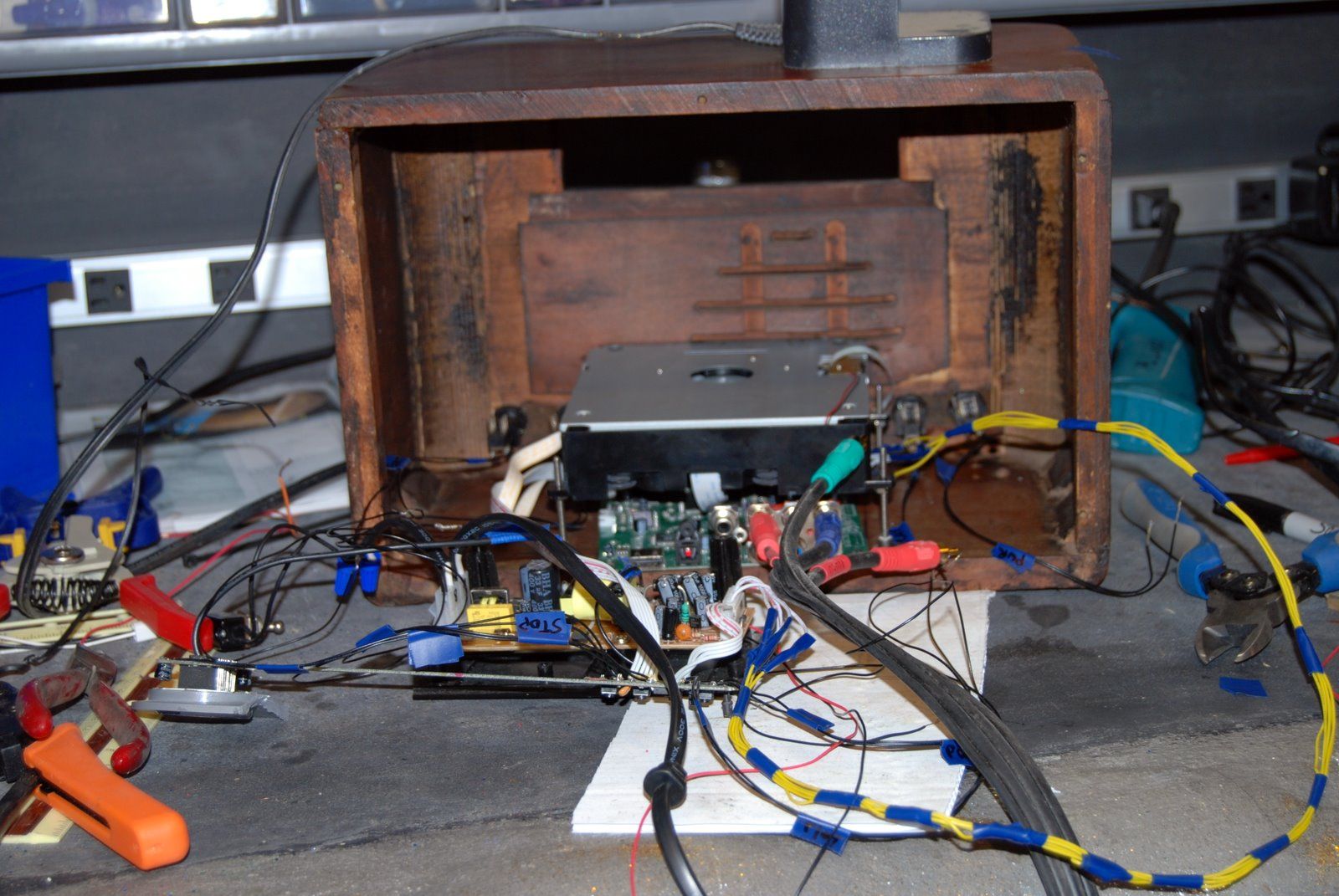 Retro DVD Player : 8 Steps (with Pictures) - Instructables