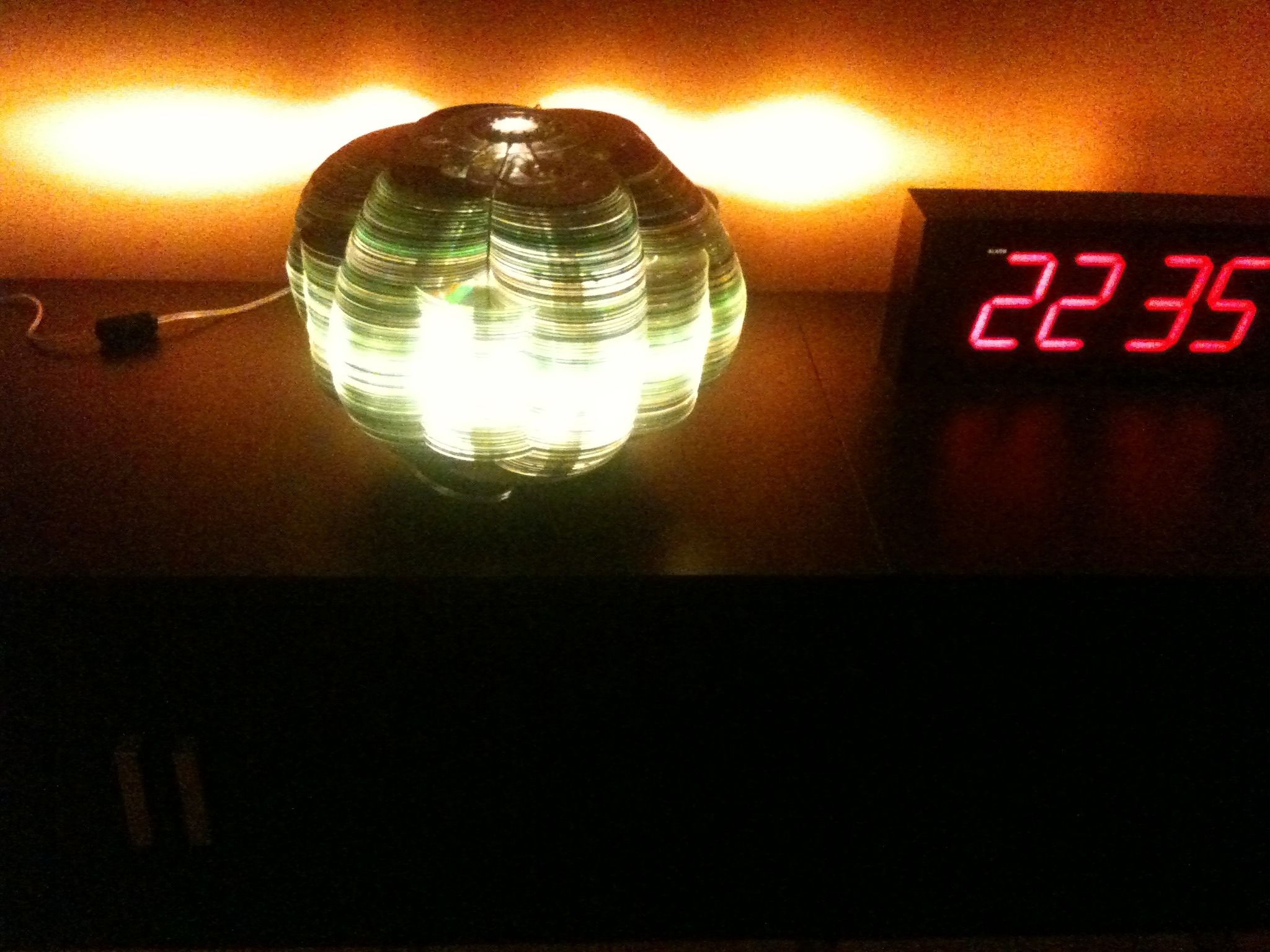 Recycled CDs Lamp : 5 Steps (with Pictures) - Instructables