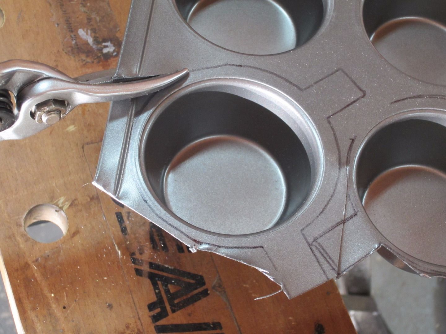 Camping Muffin Maker : 6 Steps (with Pictures) - Instructables