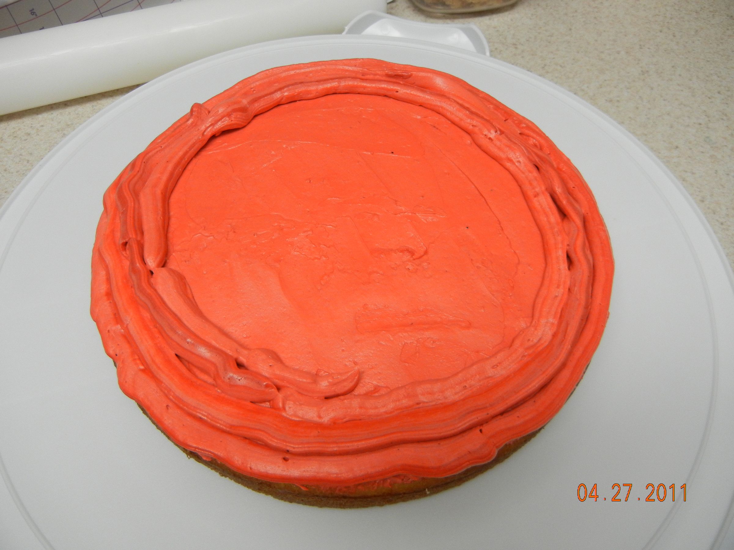 Basic Fondant Cake : 5 Steps (with Pictures) - Instructables