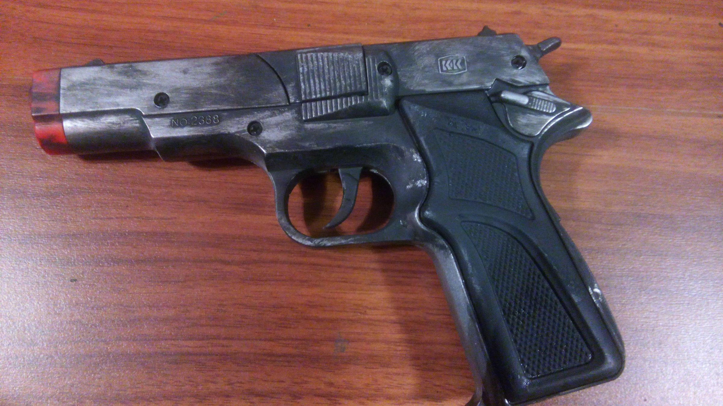 Painting a Cap Gun to Look Metal : 3 Steps - Instructables