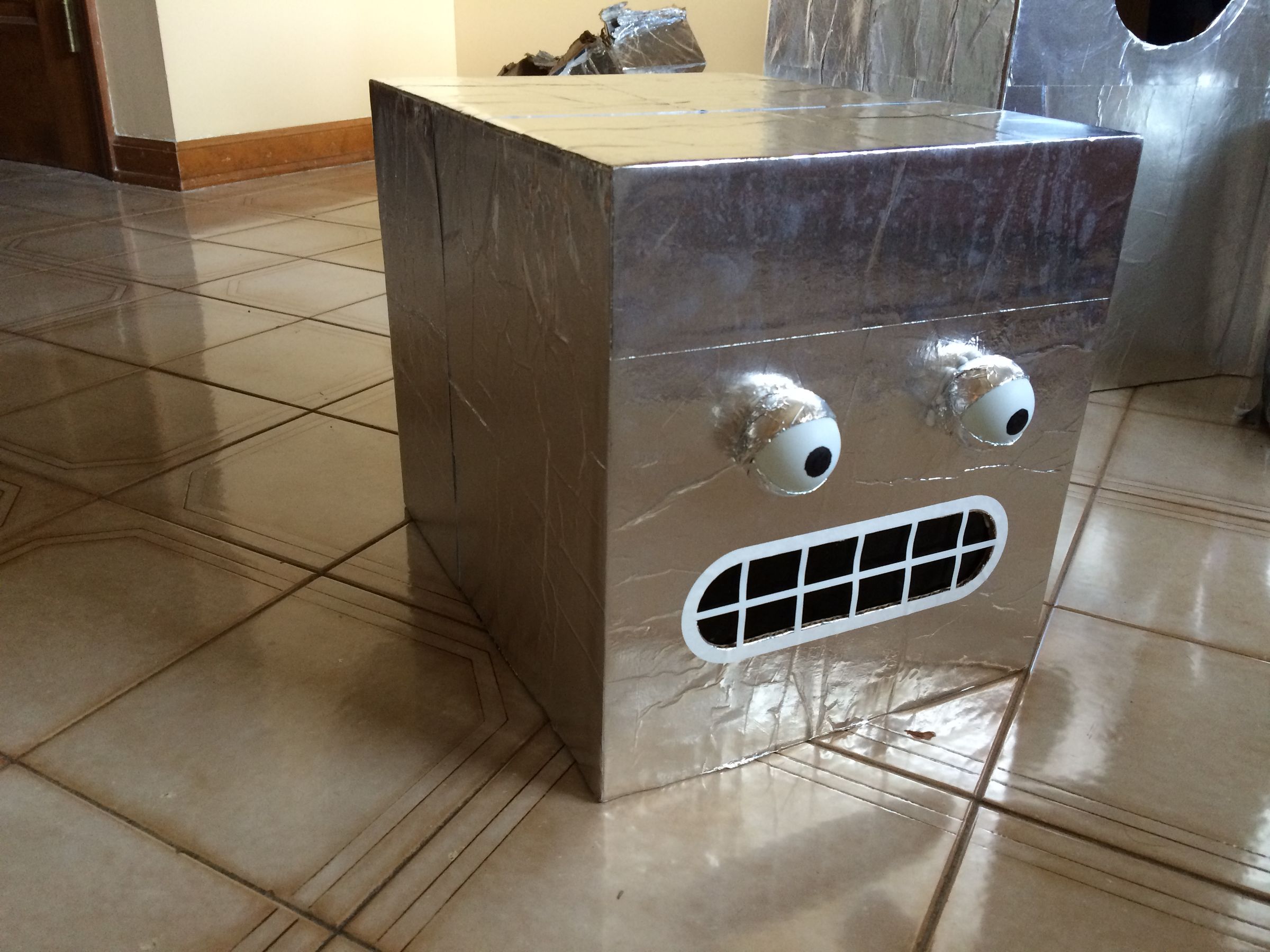 Robot Costume 2014 : 12 Steps - Instructables