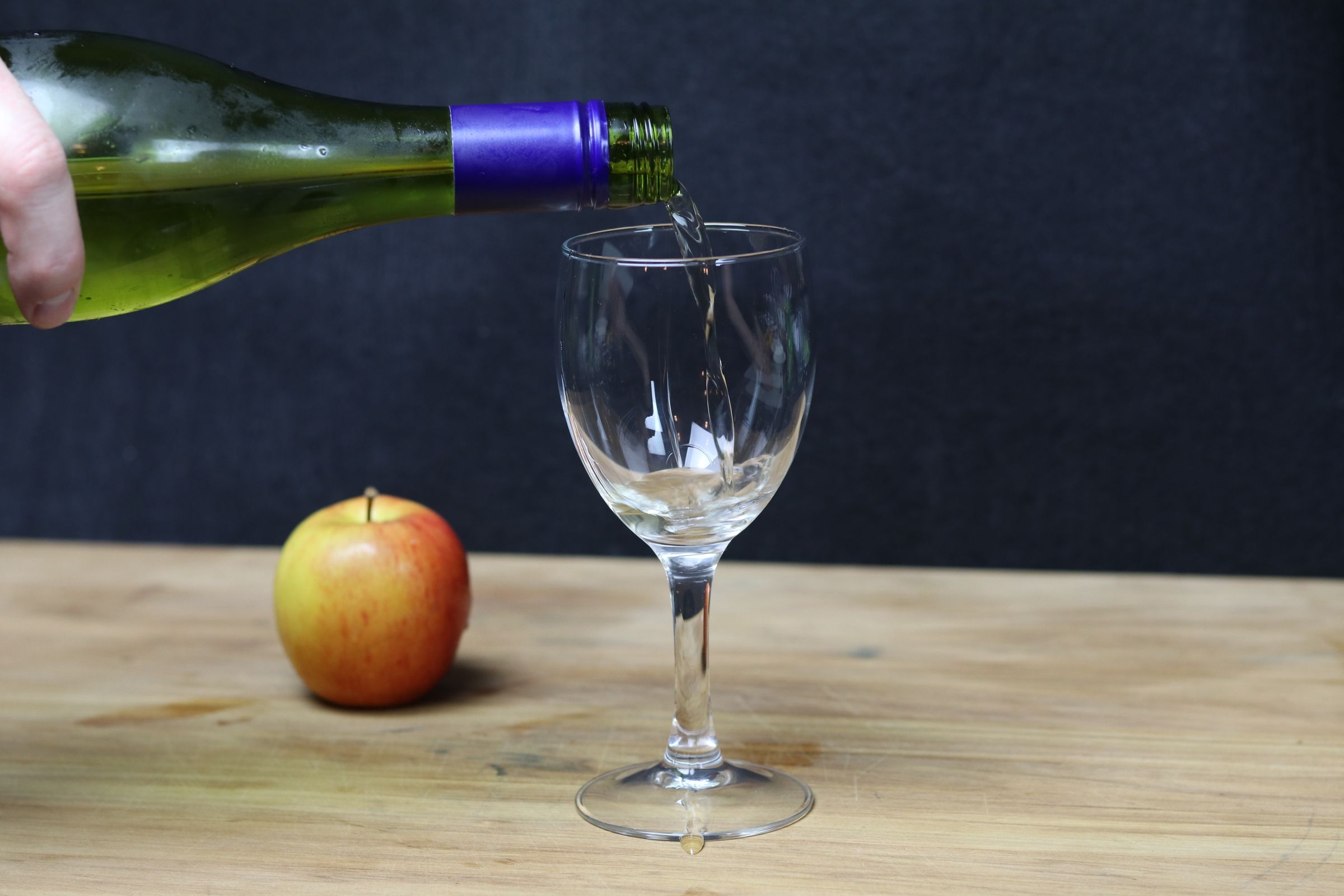 Home Made Apple Core Wine : 9 Steps (with Pictures) - Instructables