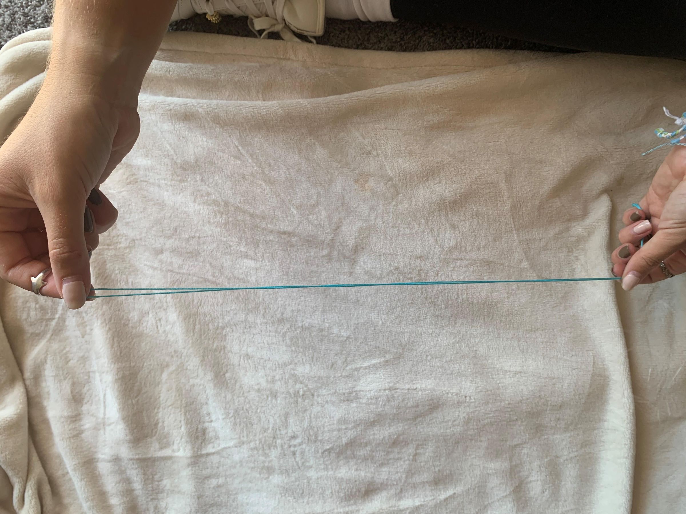 Friendship Bracelet Teardrop Loop : 9 Steps (with Pictures) - Instructables