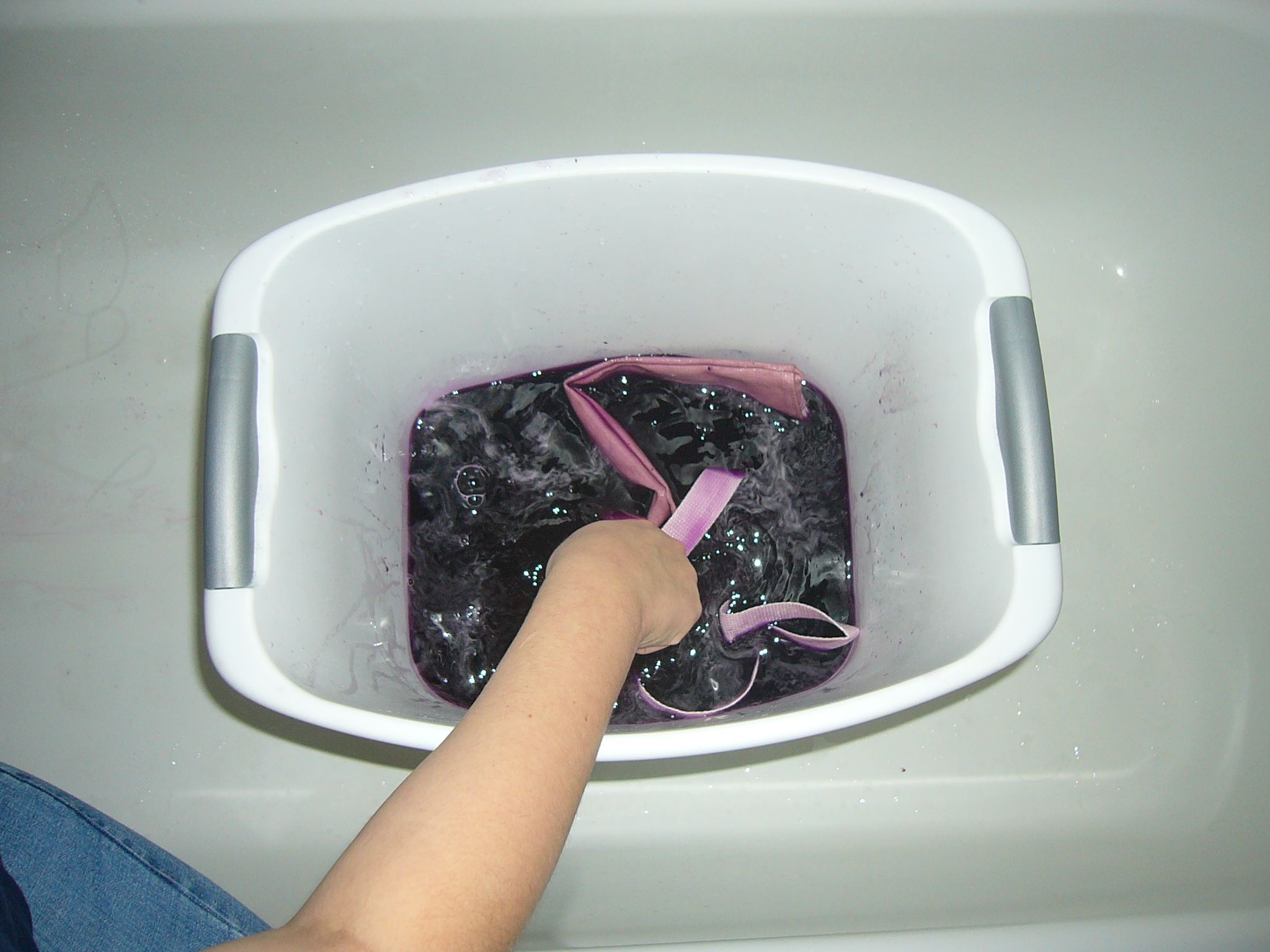 Dyeing Something : 4 Steps - Instructables