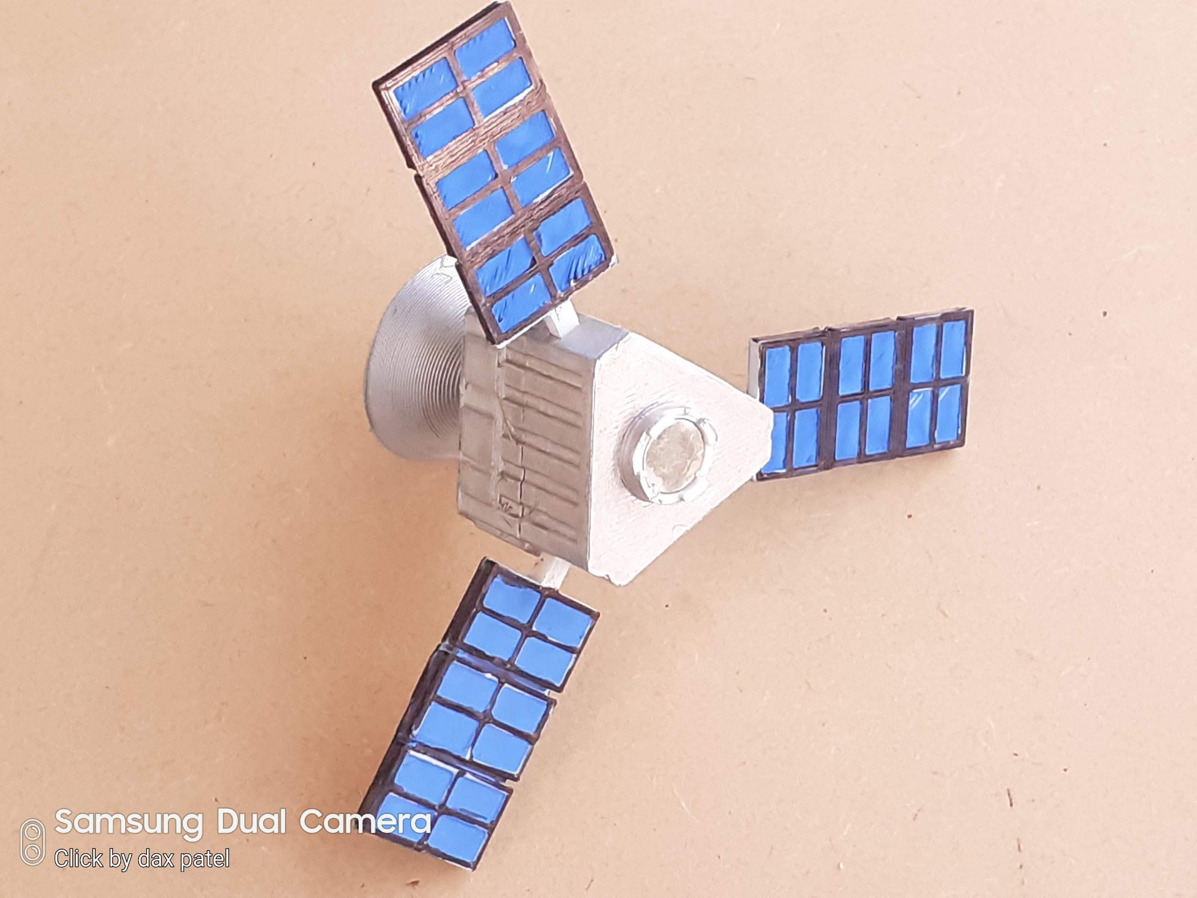 GALACTIC EXPLORER - Design & Make Your Own Spaceship Prototype : 24 ...
