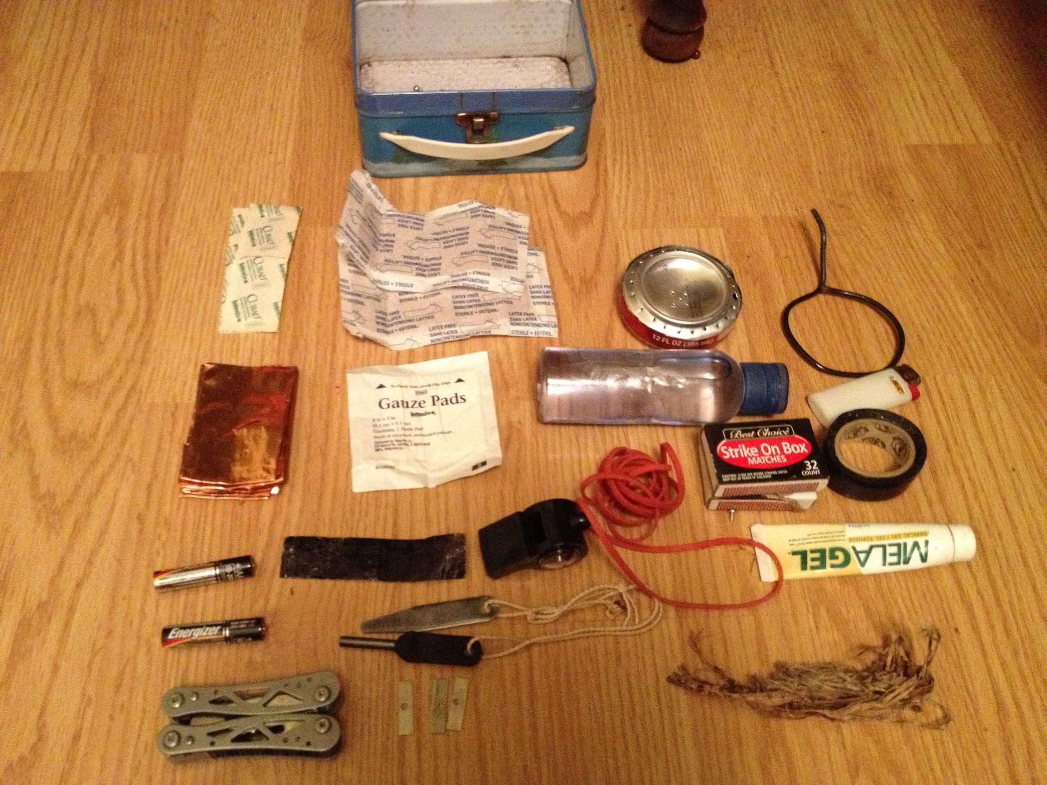 Survival Kit : 5 Steps - Instructables