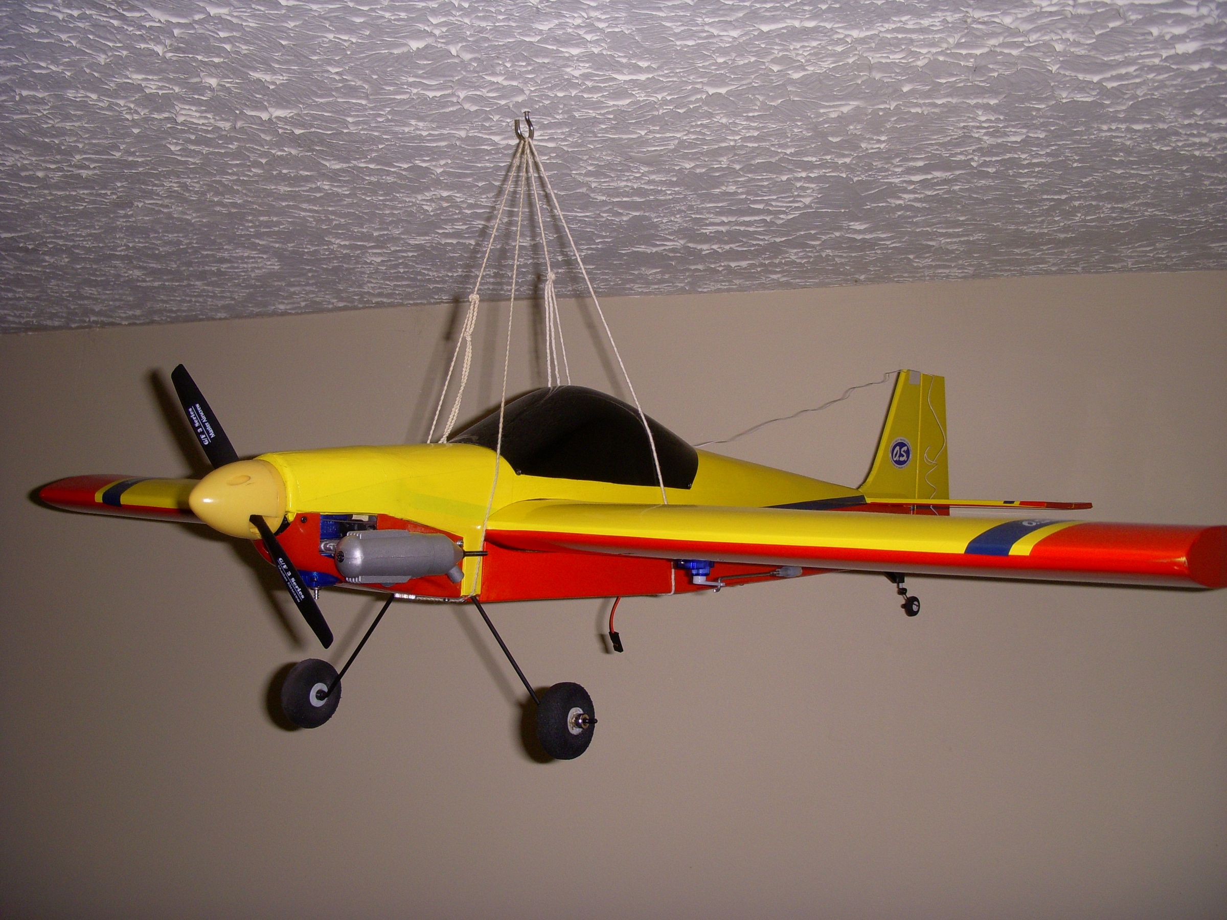 Beginners Guide to Radio Control Airplanes : 20 Steps (with Pictures ...