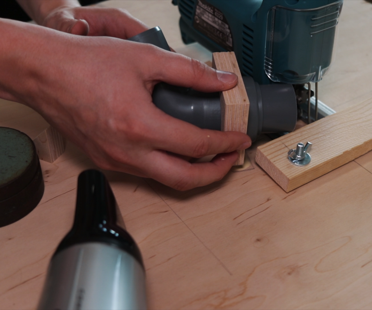 DIY Small/Portable/Convenient Workbench : 27 Steps (with Pictures ...