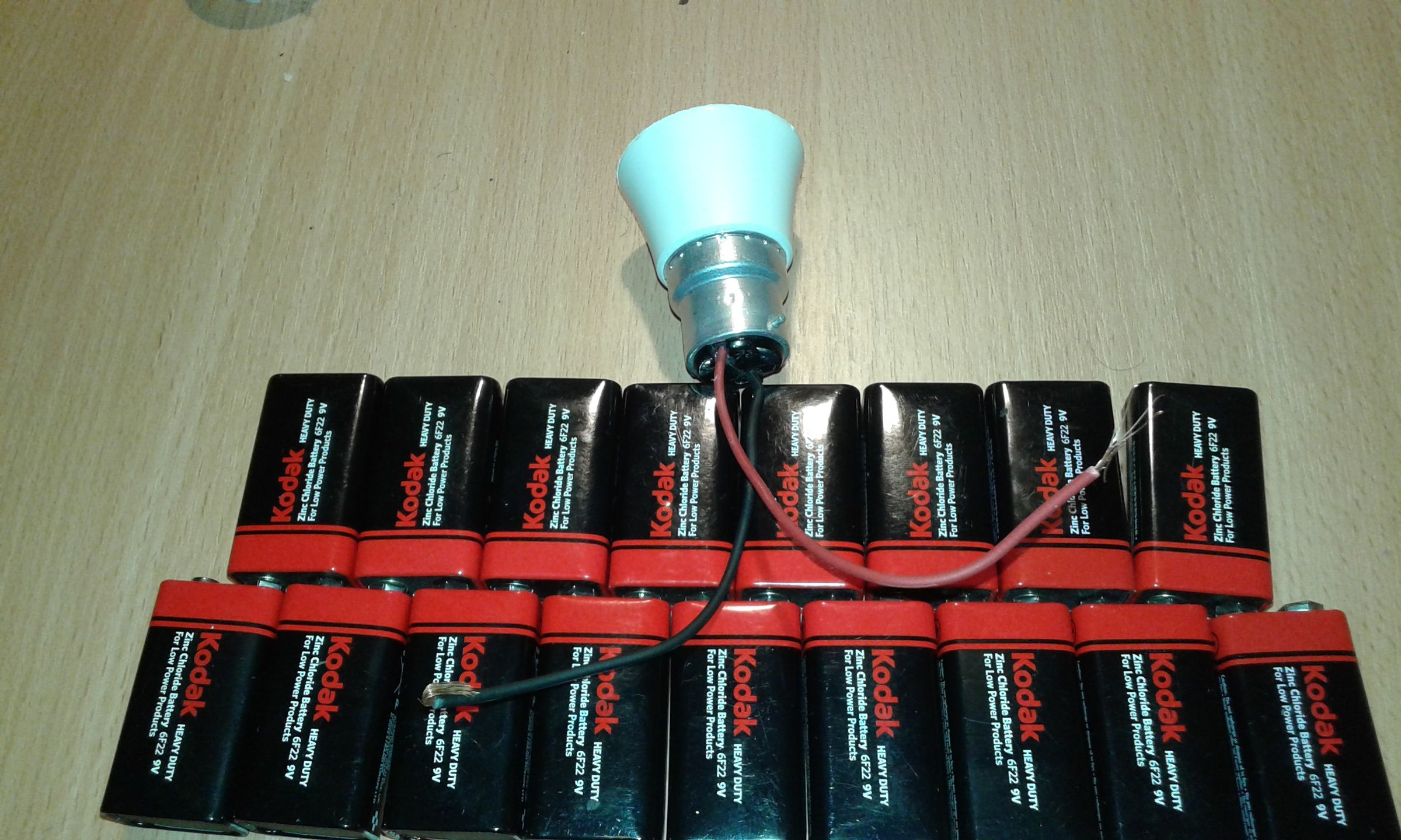 220v Led Light Bulb on Battery : 5 Steps (with Pictures) - Instructables