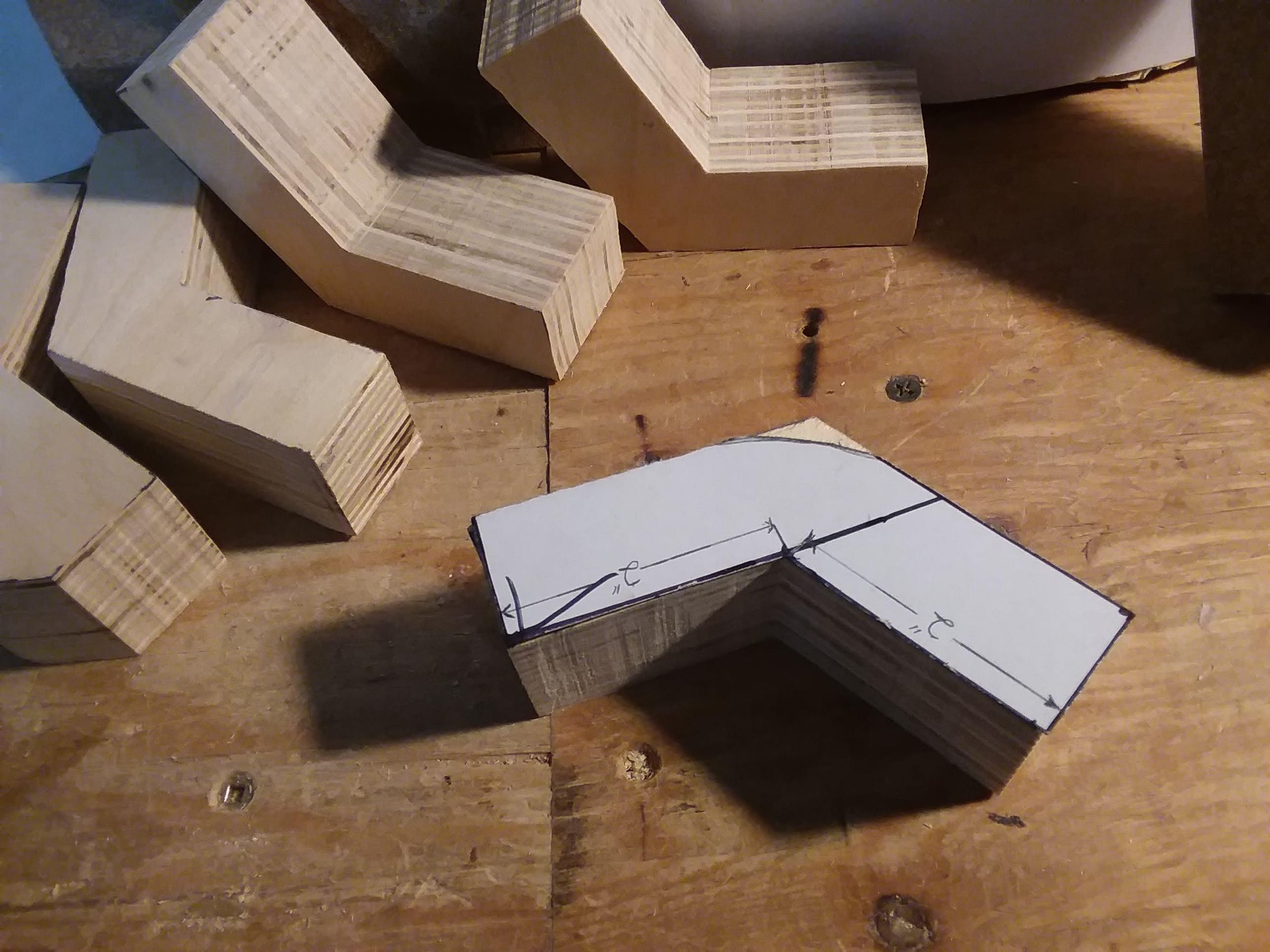 Modify Strap Clamp for Extra Corners : 6 Steps (with Pictures ...