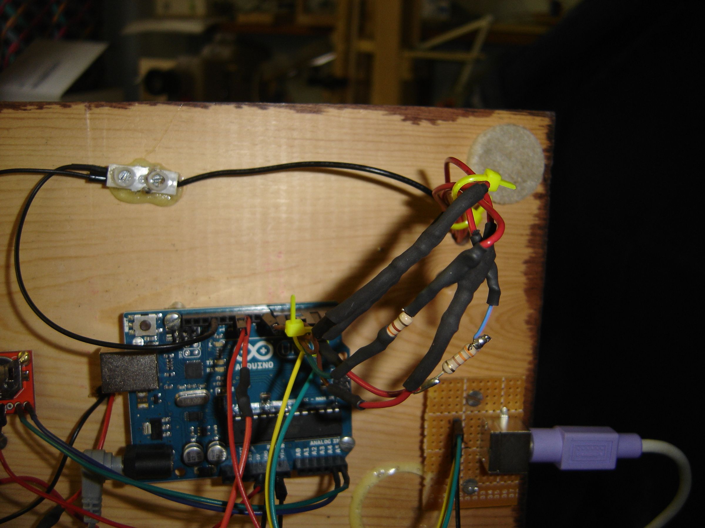 POV Clock & Message Display W/RTC and PS/2 Keyboard : 7 Steps - Instructables