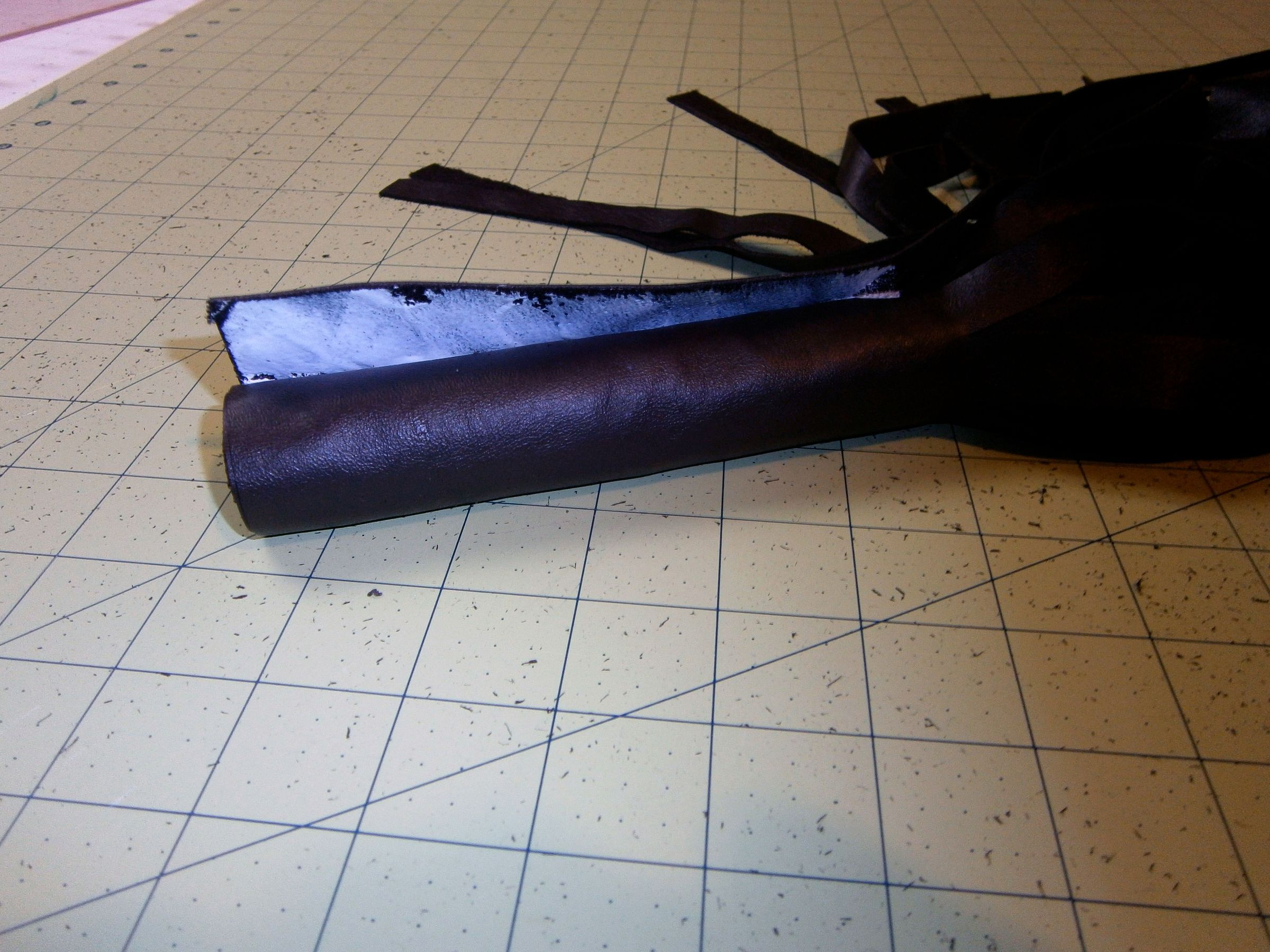Leather Whip : 11 Steps (with Pictures) - Instructables