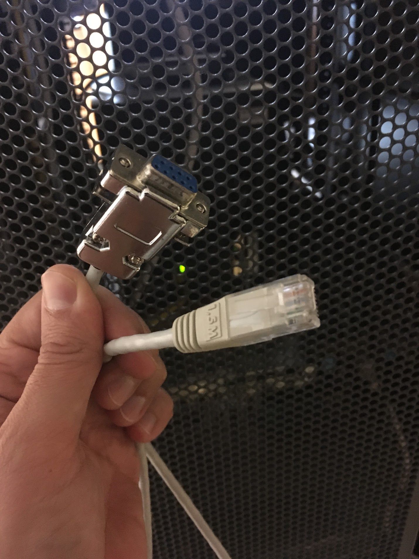 Simple RJ45 DB9 Cisco Console Cable : 4 Steps - Instructables
