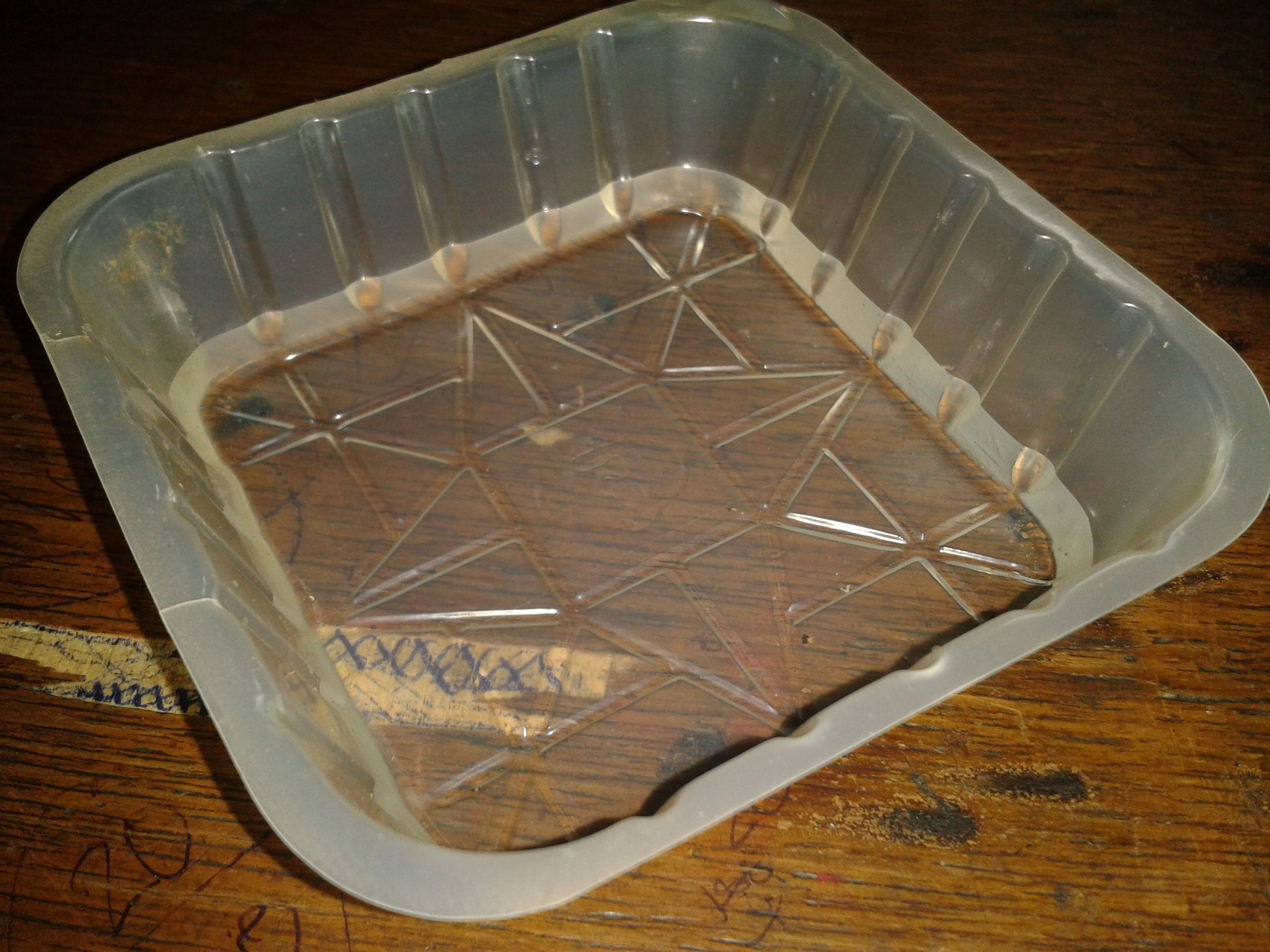 BLOODY PAINTING HALLOWEEN PROP!!! : 14 Steps (with Pictures ...