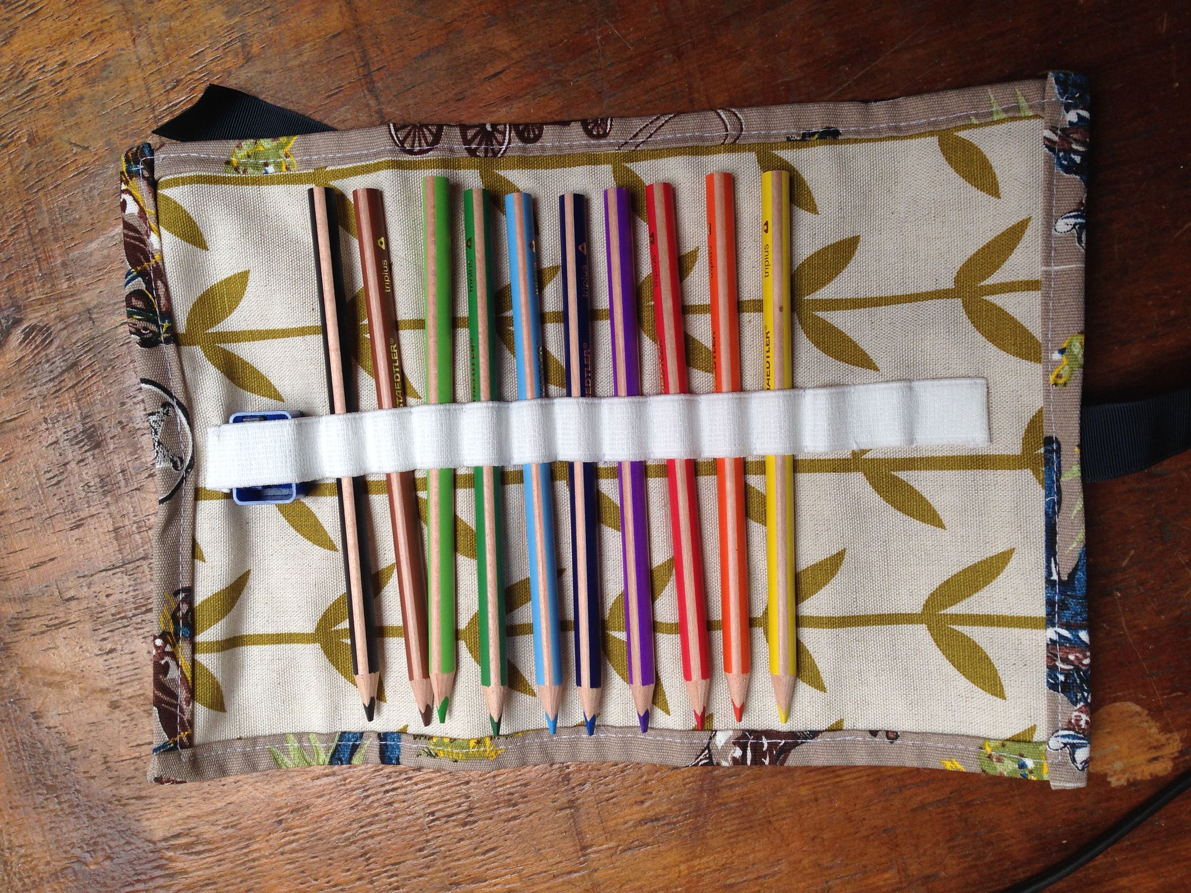 Wrapping Pencil Case : 7 Steps - Instructables