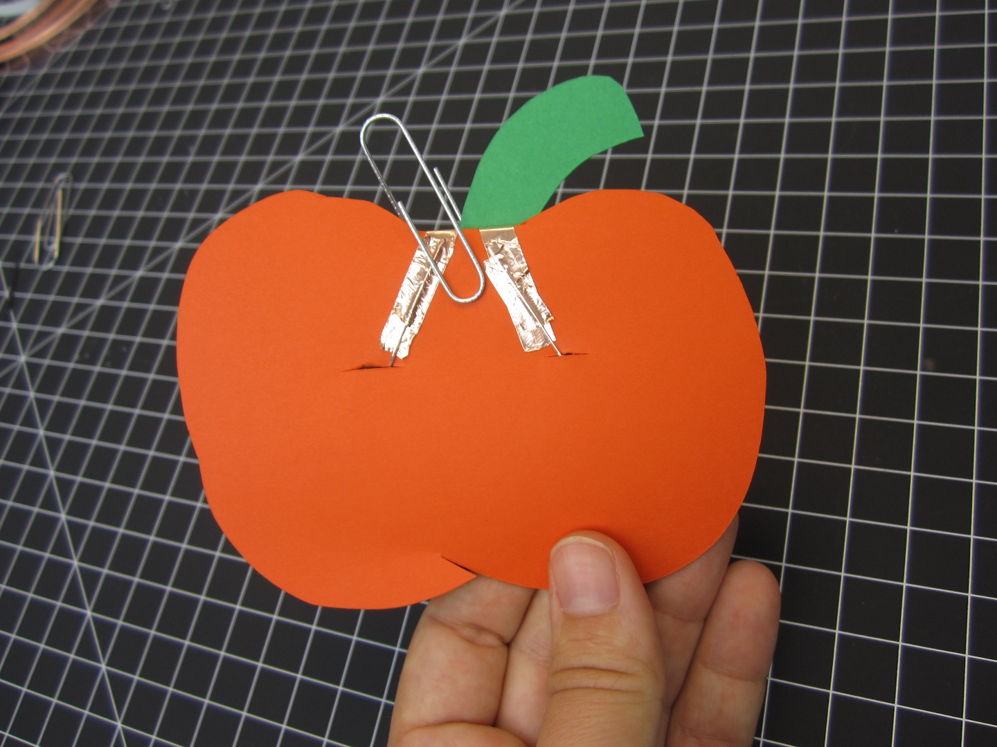 Halloween LED Paper Crafts : 12 Steps (with Pictures) - Instructables