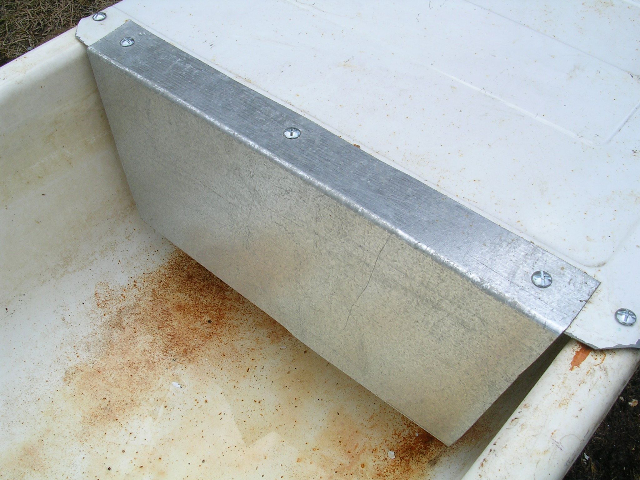 Convert a Bathtub Into a Water Trough. : 5 Steps - Instructables