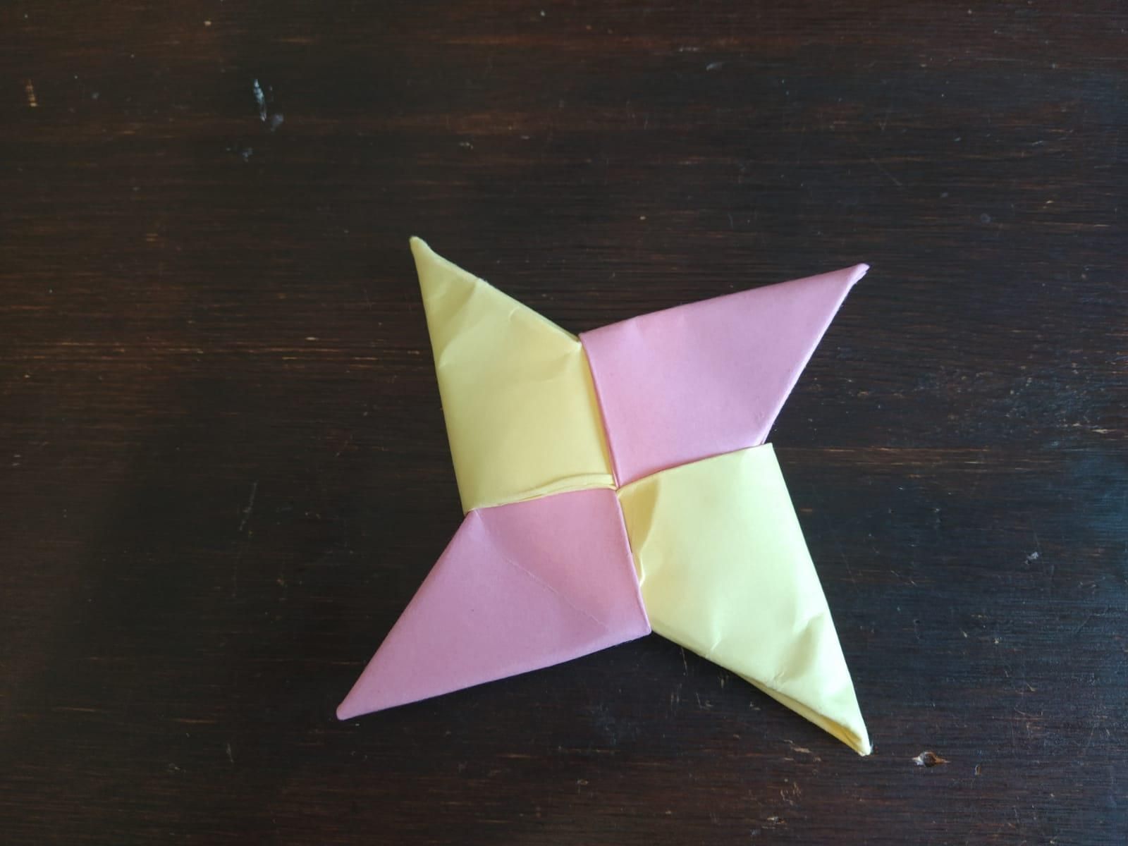 Paper Ninja Star : 7 Steps - Instructables