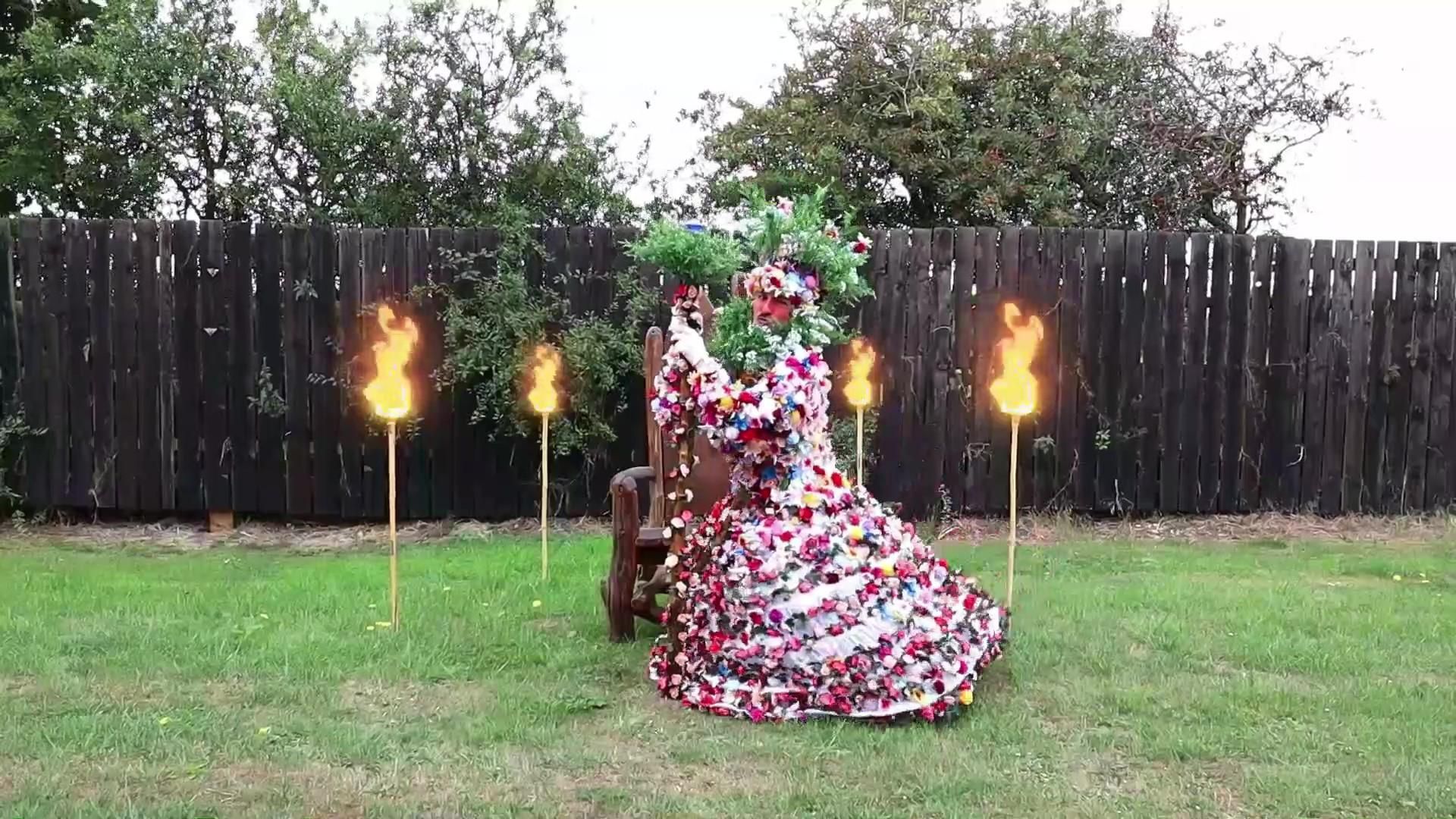 Midsommar May Queen Halloween Costume : 8 Steps - Instructables