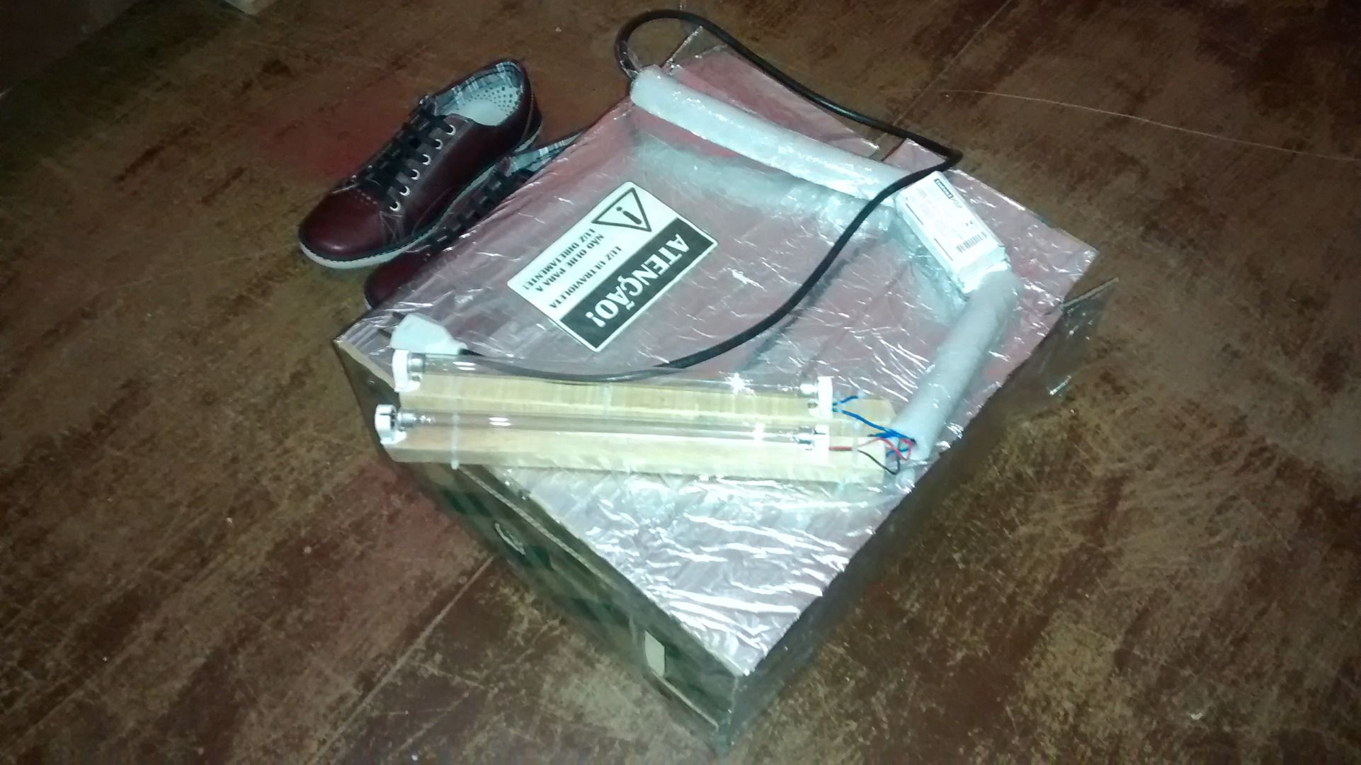 UV Shoe Sanitizer Box : 5 Steps (with Pictures) - Instructables