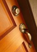 Locking a Deadbolt From the Outside Without a Key : 4 Steps (with ...