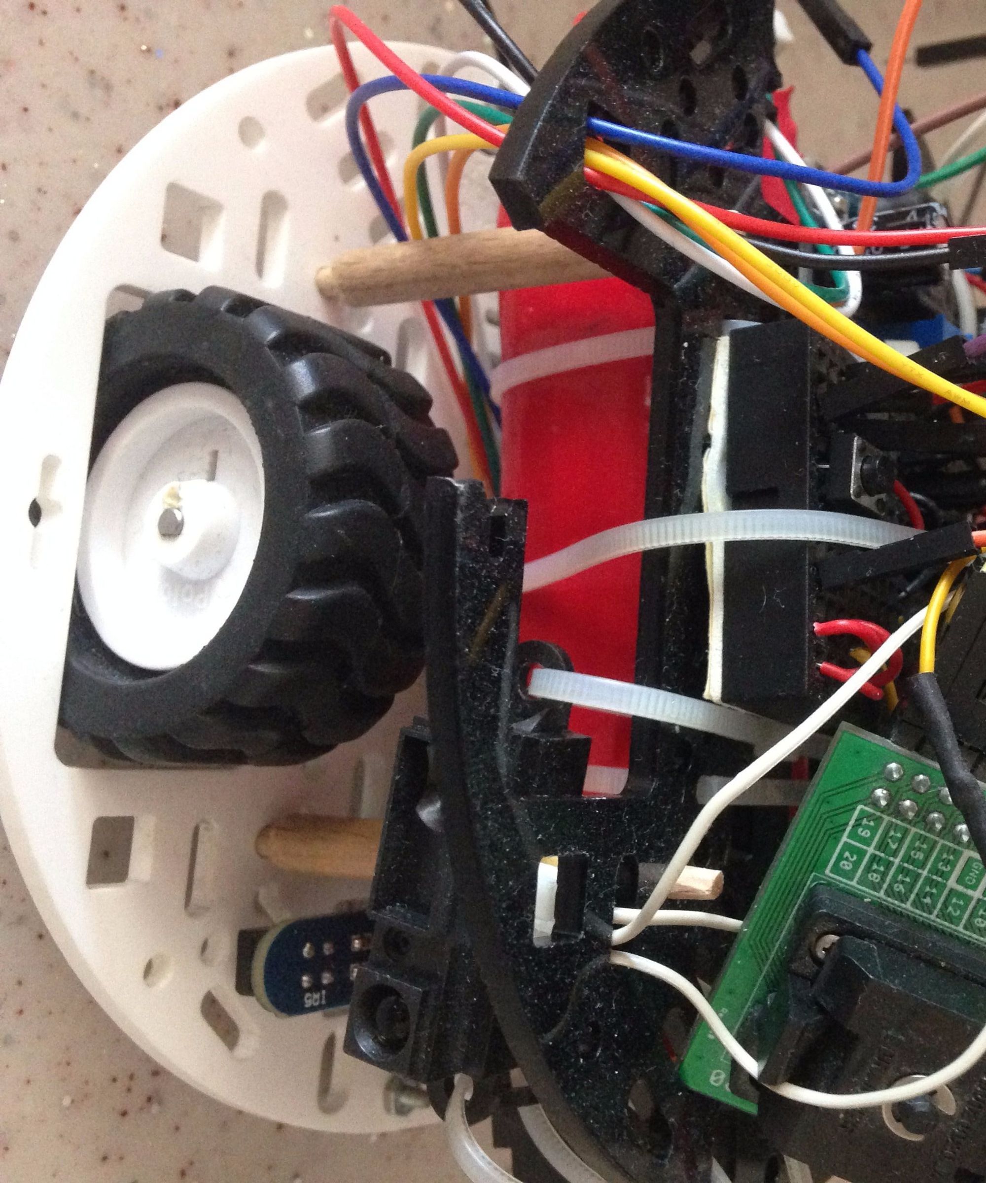 Make a Maze Runner Robot : 3 Steps (with Pictures) - Instructables
